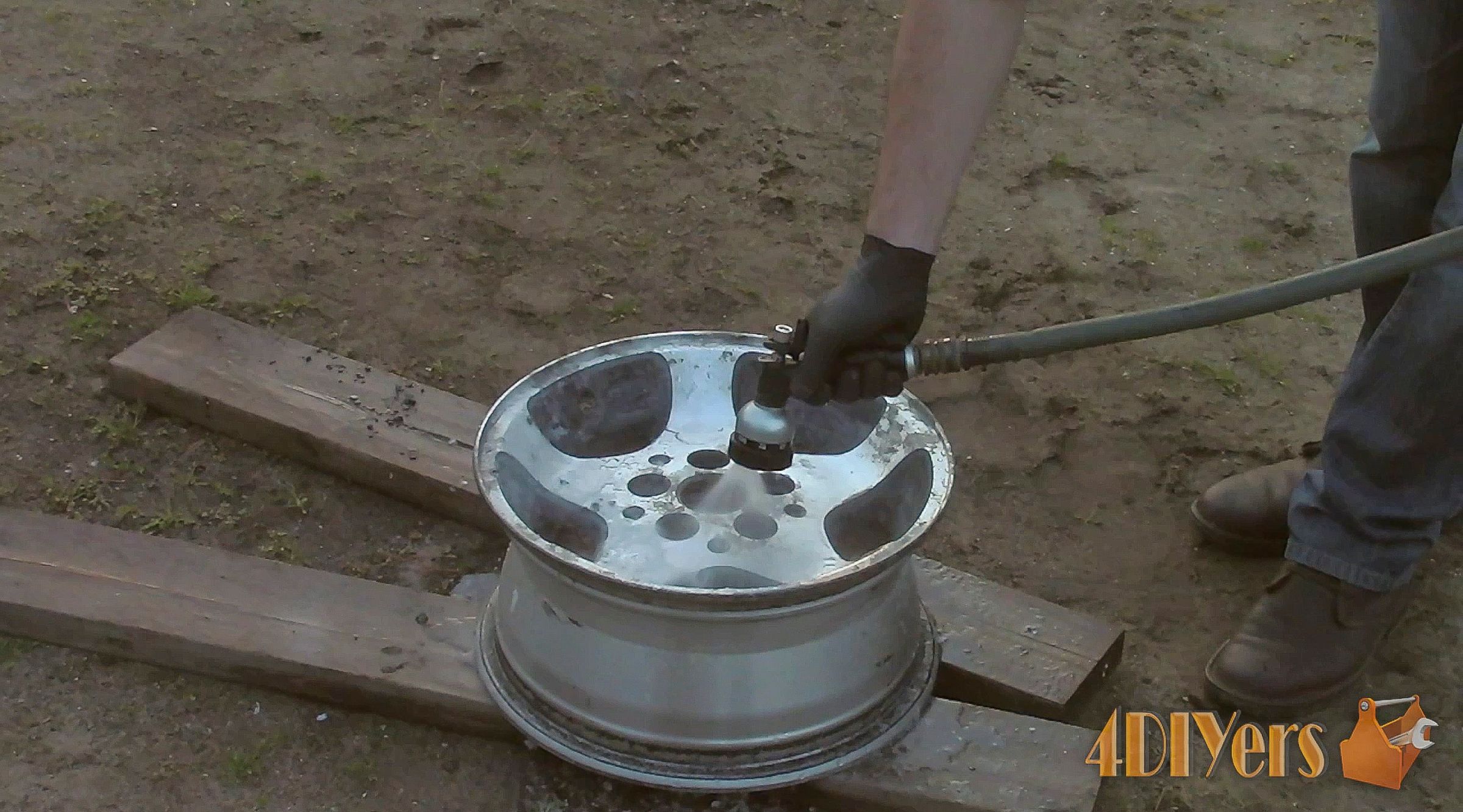 How to Remove the Paint or Clear Coat From Wheels : 4 Steps - Instructables