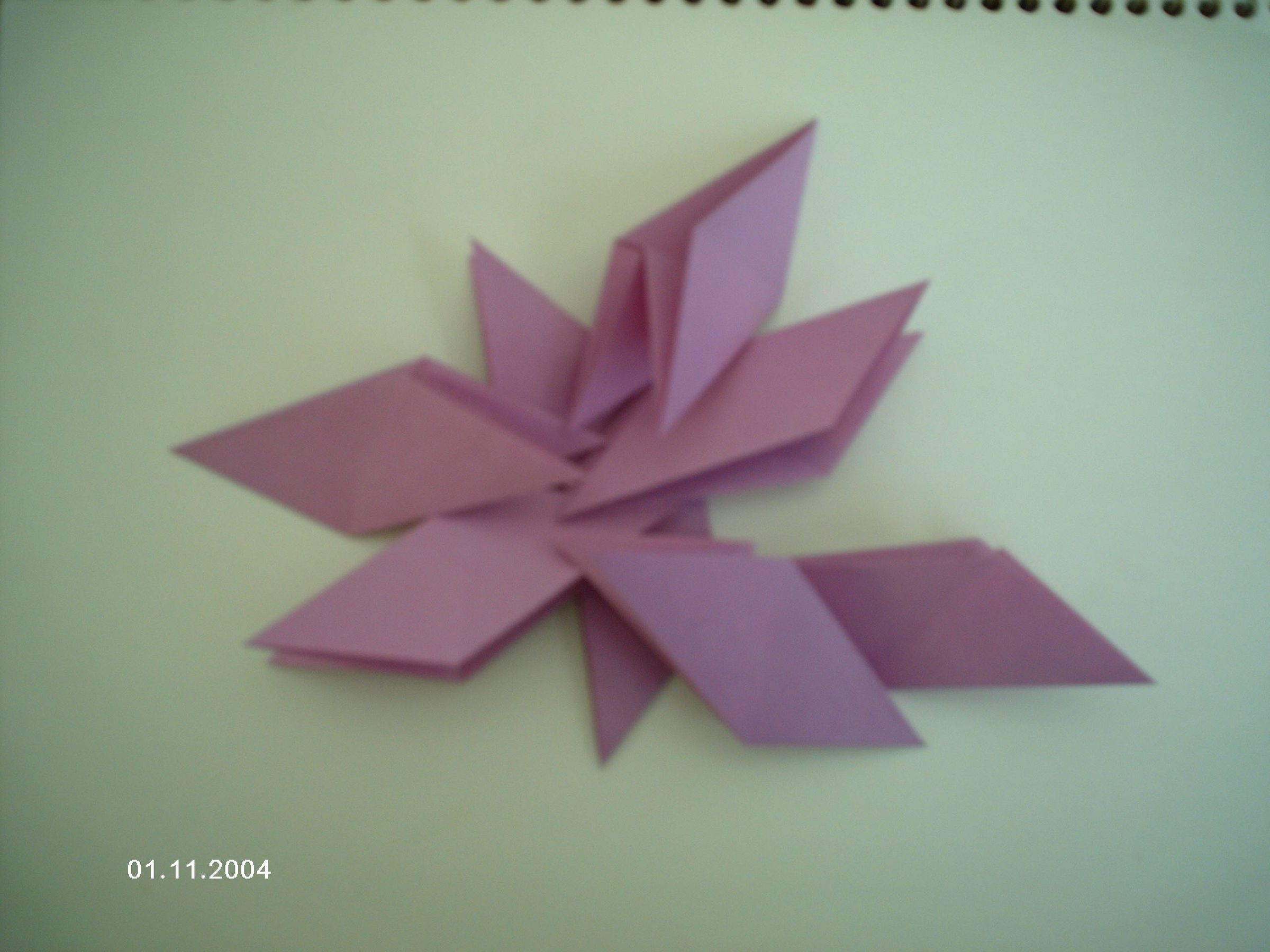 Transforming Post-It Note Ninja Star : 3 Steps - Instructables