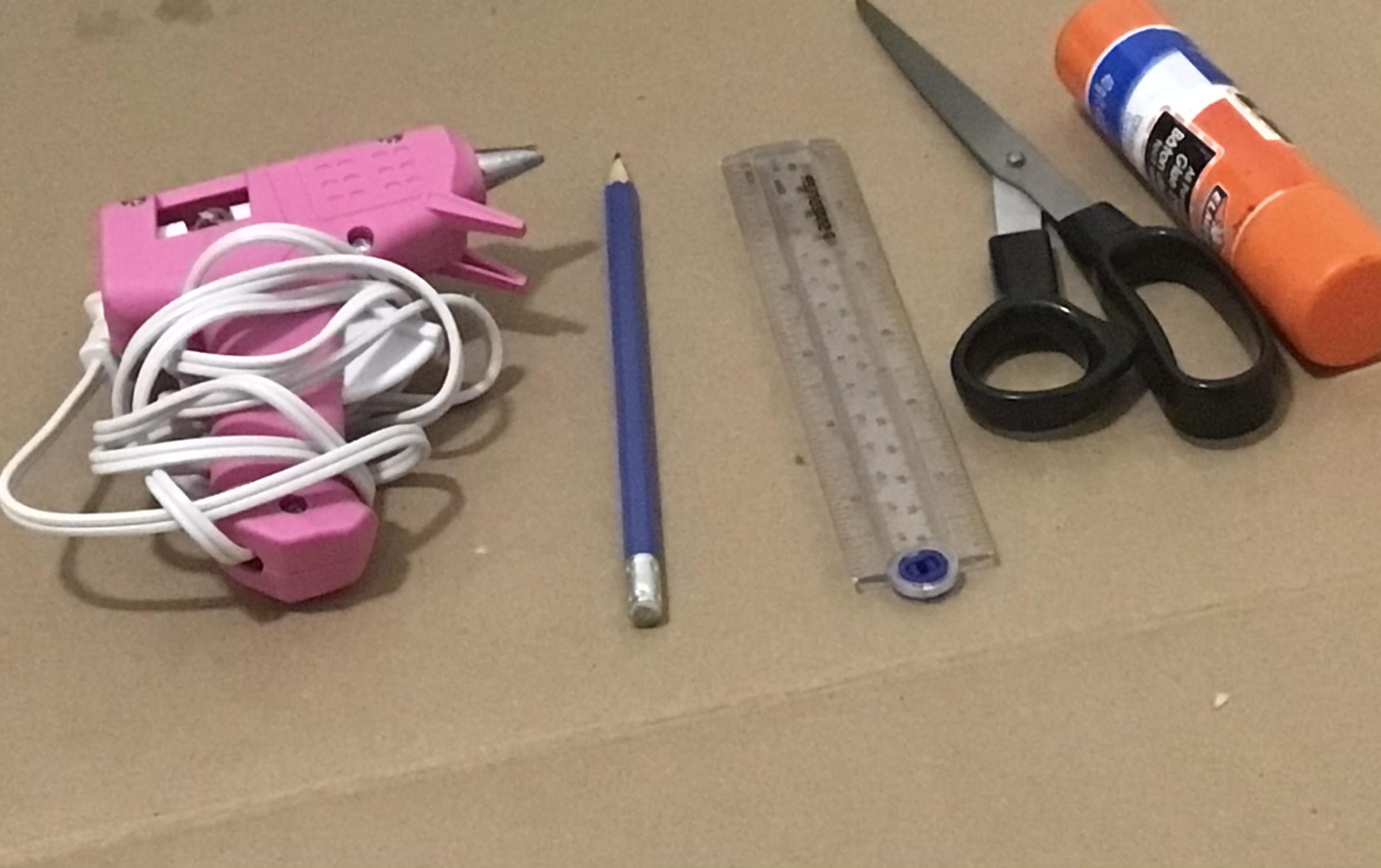 Multipurpose Phone Holder! : 9 Steps - Instructables