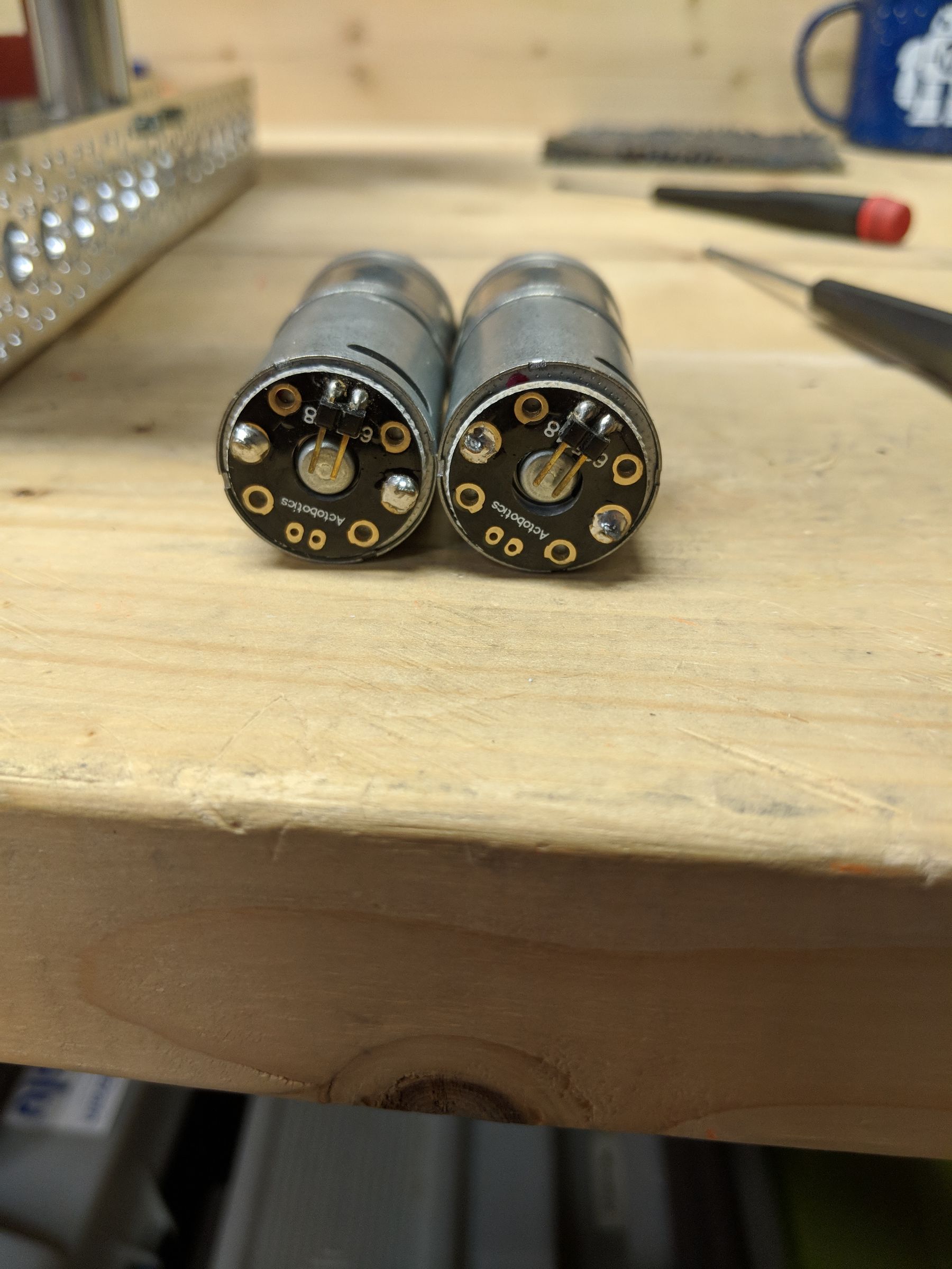Trackbot Mk V : 8 Steps (with Pictures) - Instructables