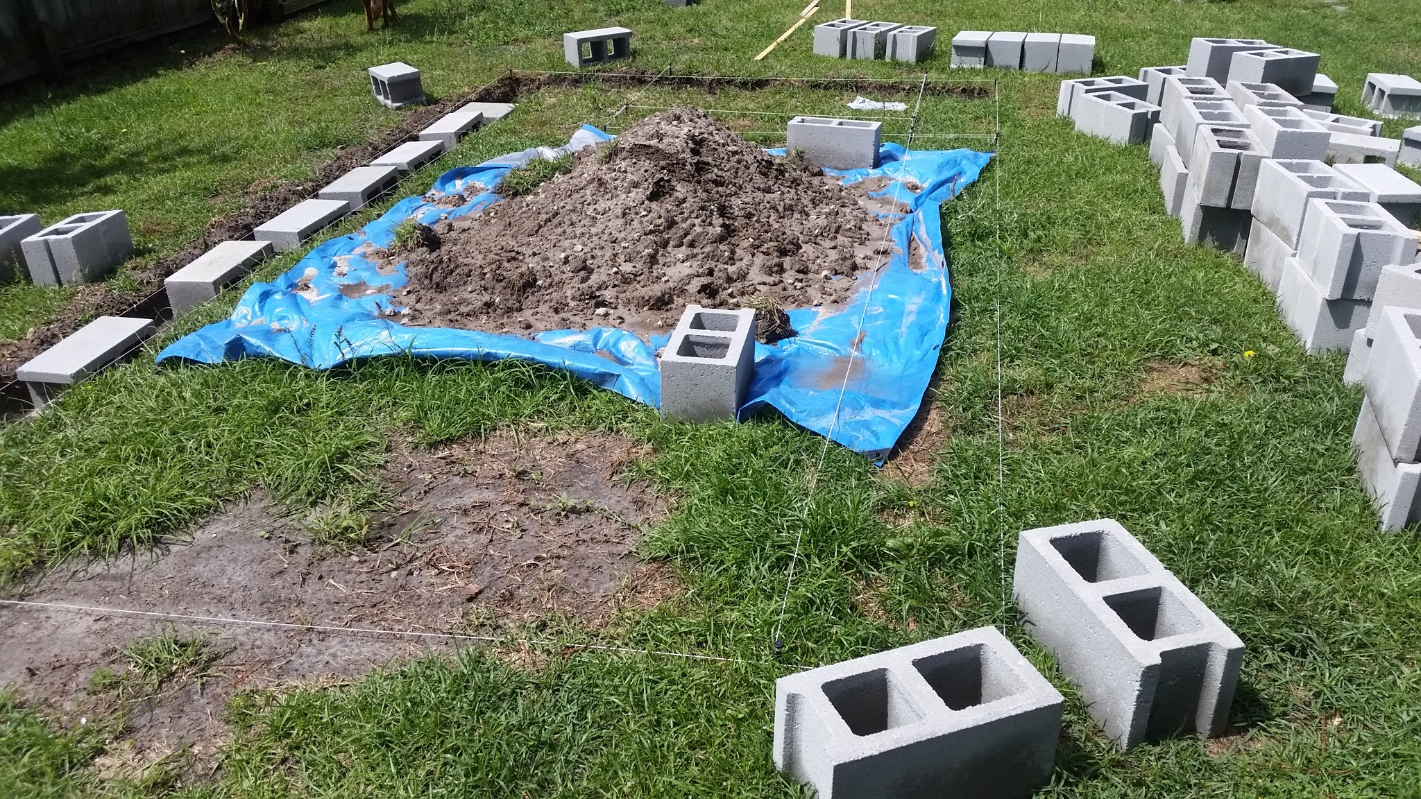 Build a Concrete Block Garden for Food and Memories : 10 Steps (with ...