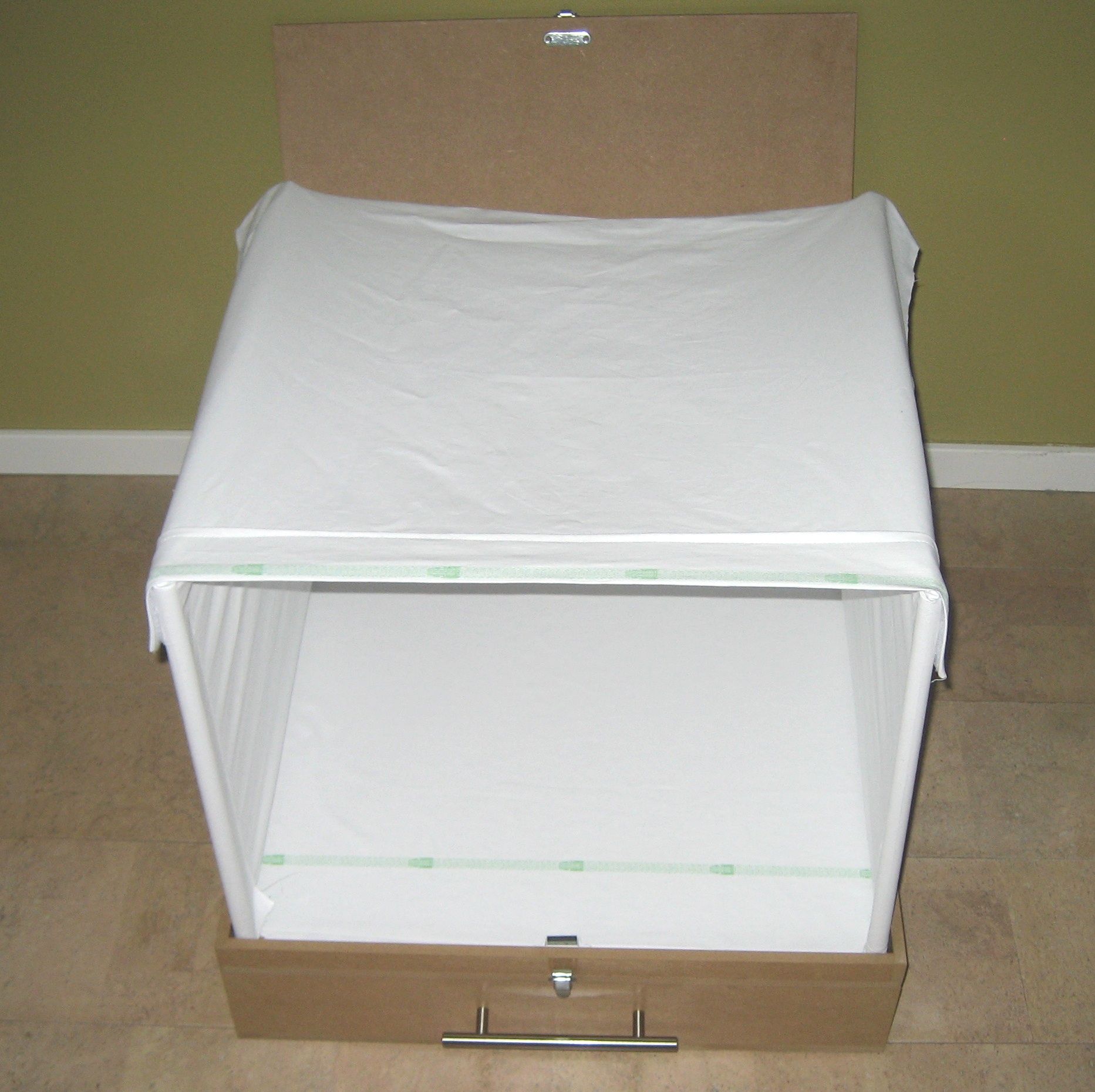 Portable Light Box : 8 Steps (with Pictures) - Instructables