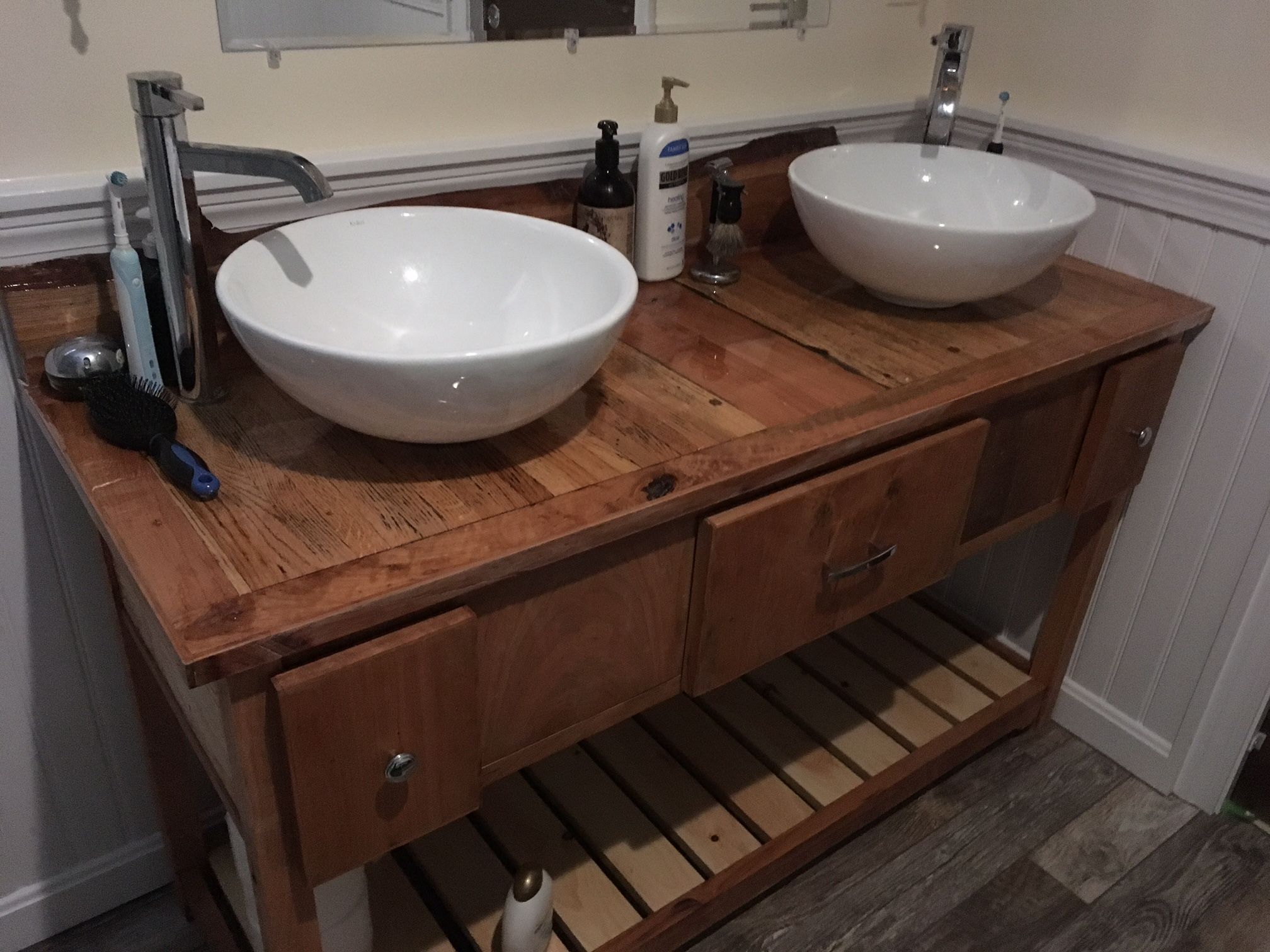 Rustic Farmhouse Style Vanity : 8 Steps (with Pictures) - Instructables