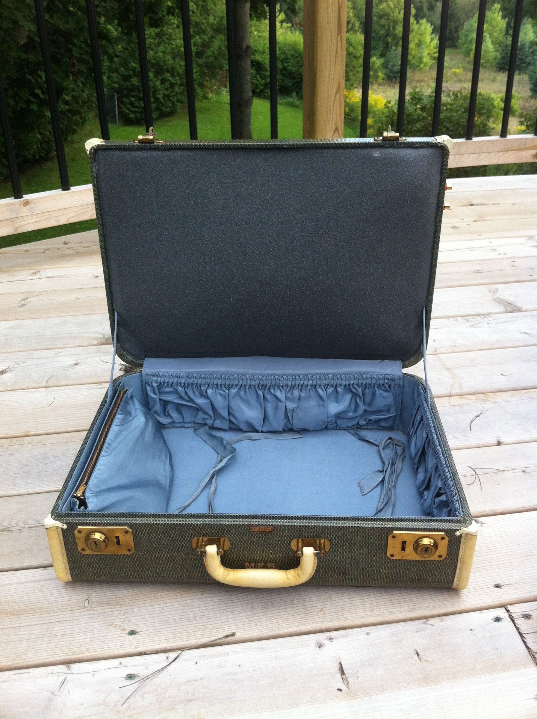 Vintage Beat Box Suitcase : 7 Steps (with Pictures) - Instructables