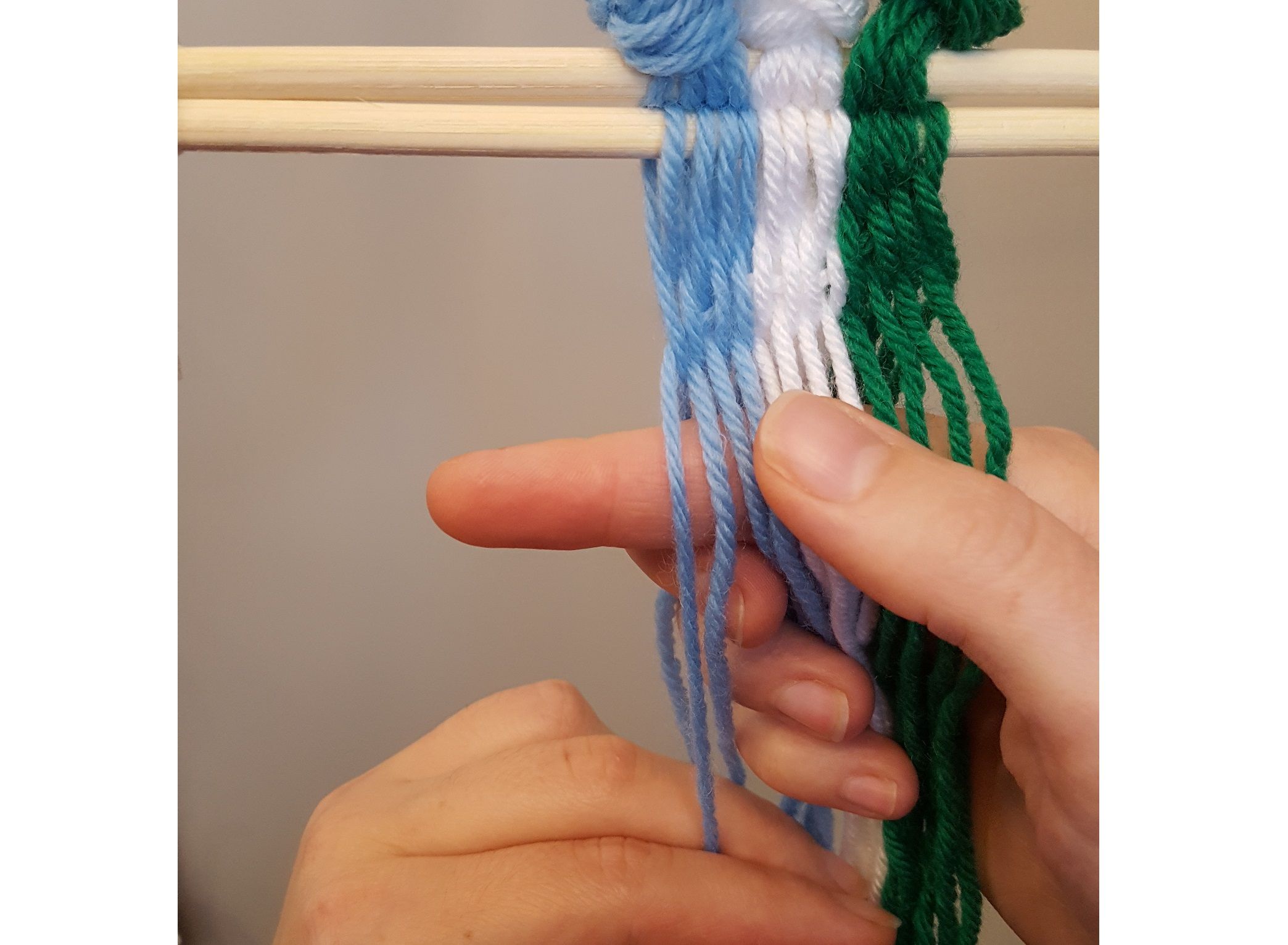 Colour Switching: Fingerweaving Vertical Stripes : 13 Steps (with ...