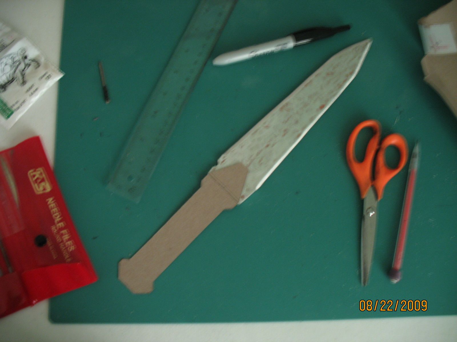 Making a Dagger From Found Materials! *UPDATE* : 9 Steps - Instructables