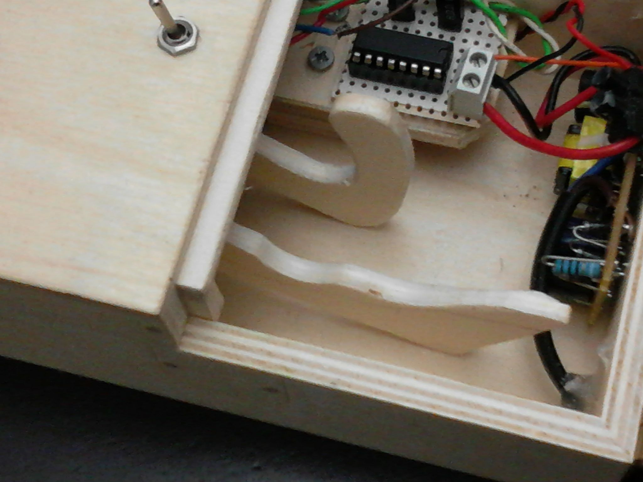 USELESS MACHINE - Instructables