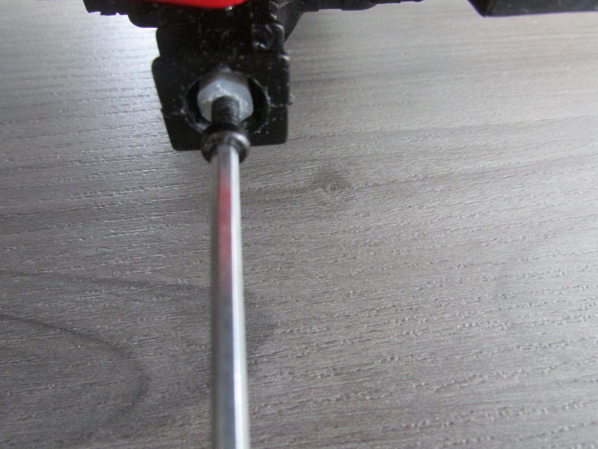 Monster Truck Axle Repair!!! : 3 Steps - Instructables