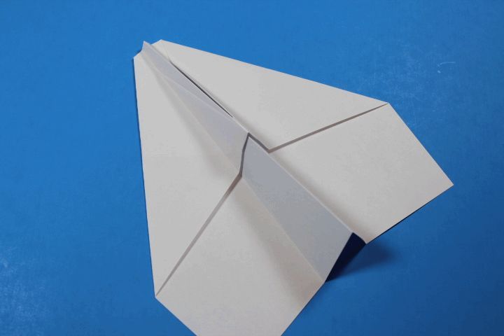 How to Make a Nakamura Lock Paper Airplane : 14 Steps - Instructables