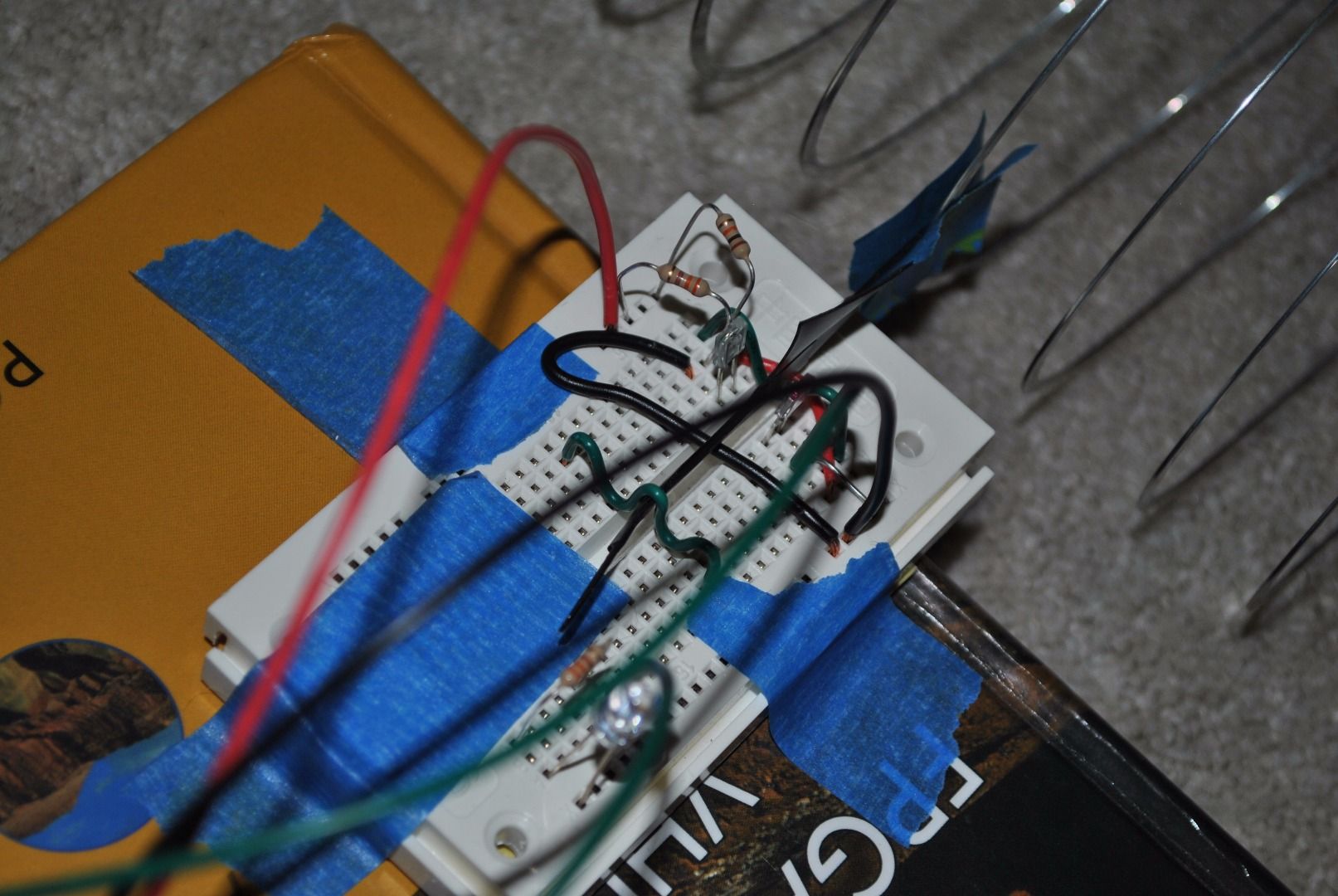 Delay Line Memory With a Slinky : 15 Steps - Instructables