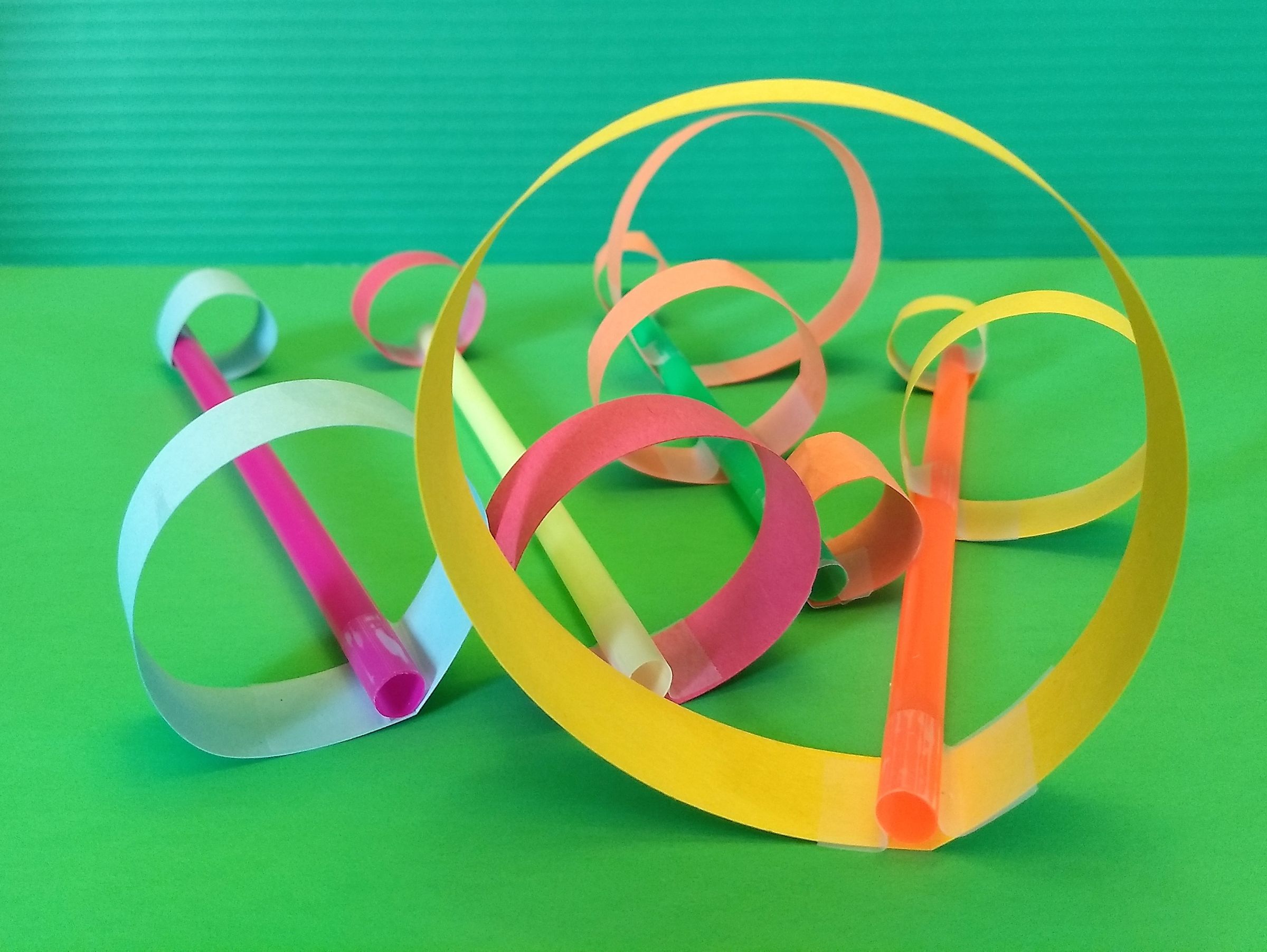 Hoop Gliders Galore : 6 Steps (with Pictures) - Instructables
