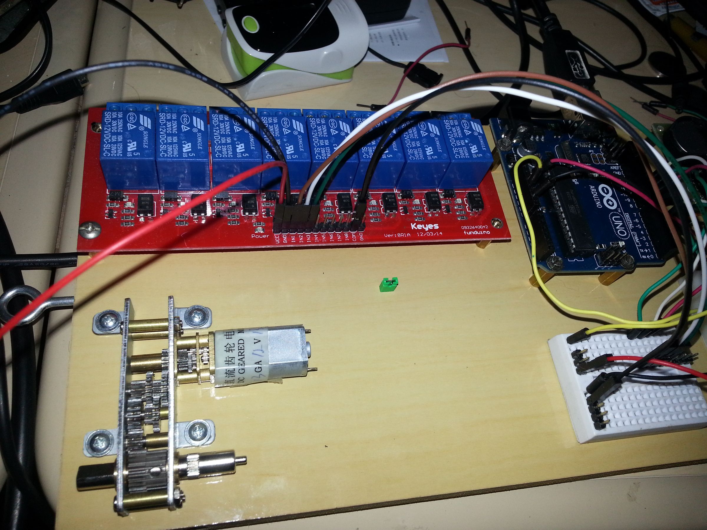 Larson Scanner With Relay Module : 4 Steps (with Pictures) - Instructables