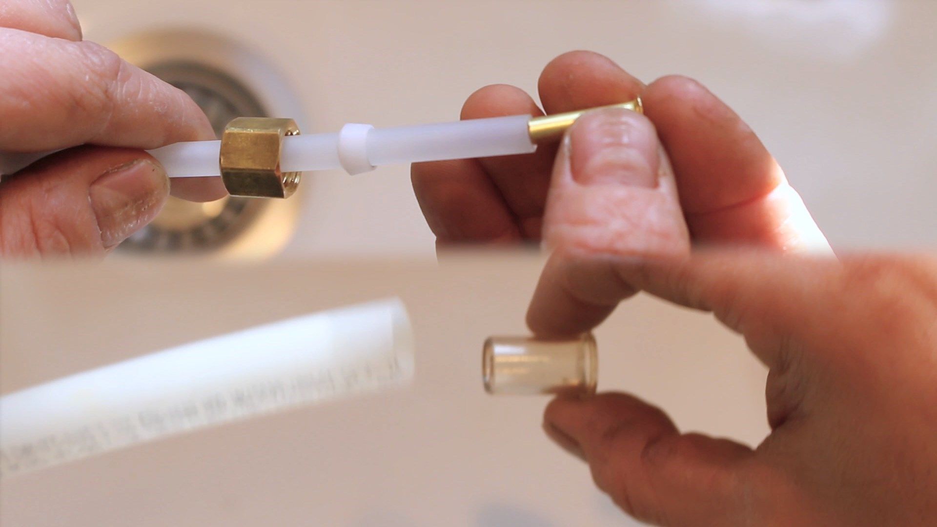How to Connect a Water Line to Your Refrigerator : 7 Steps (with ...