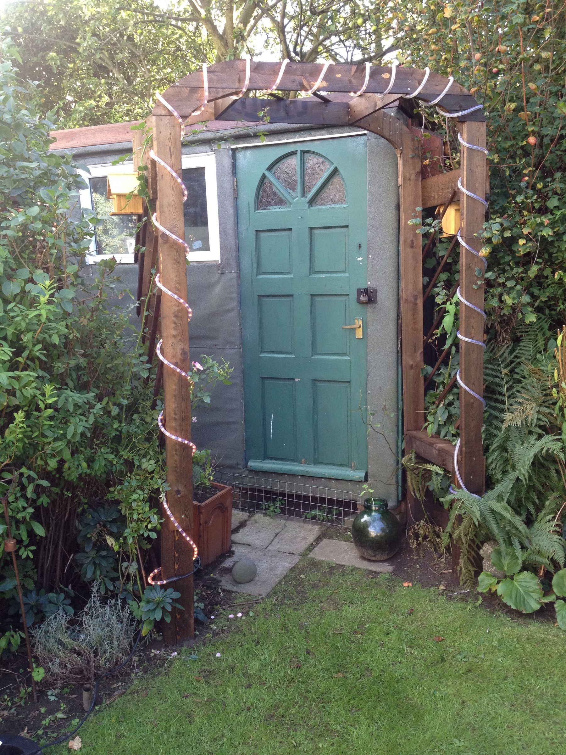 L.E.D. Pallet Wood Garden Arch for Climbing Plants : 6 Steps (with ...