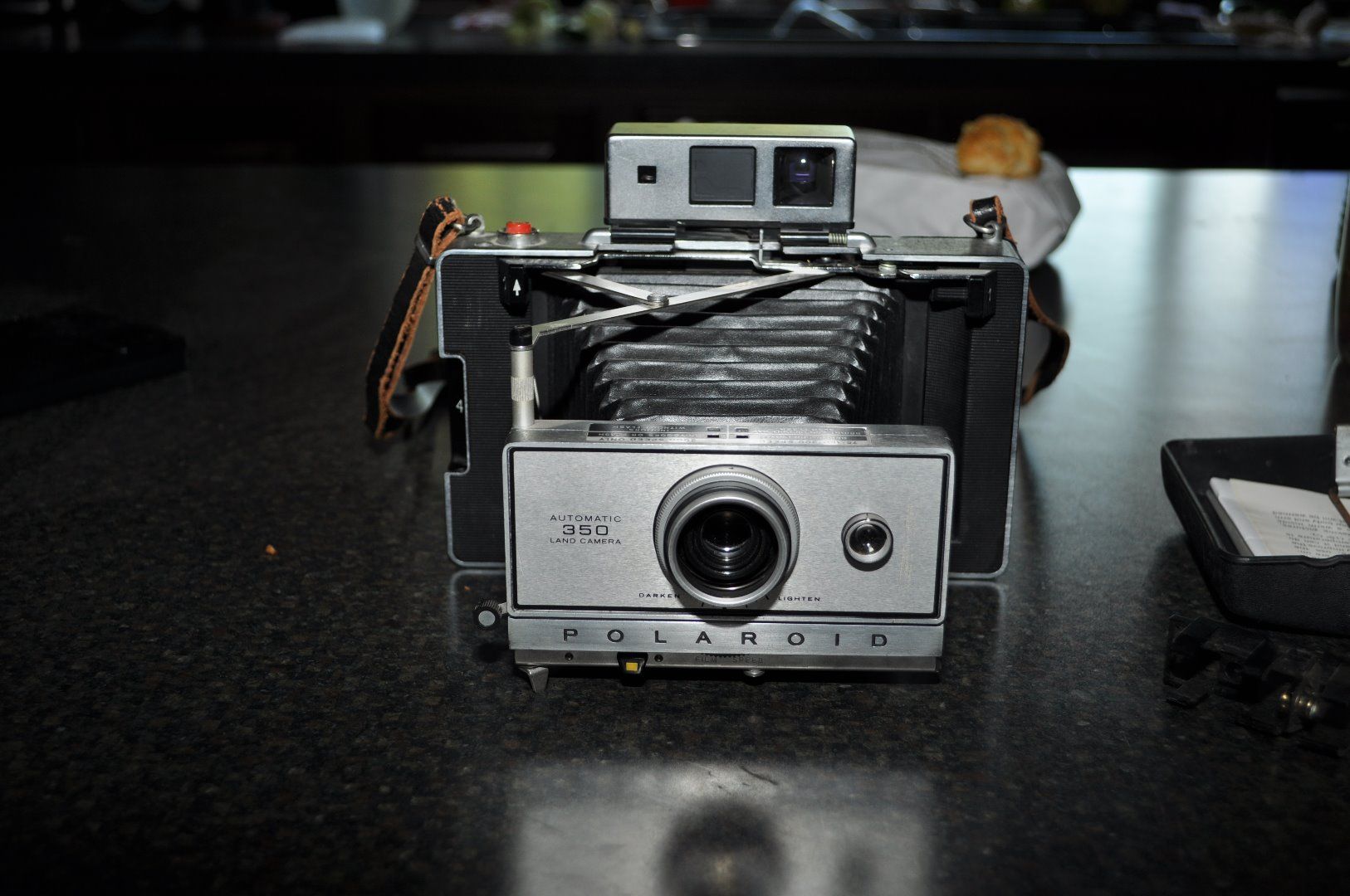 Polariod 350 Operation and Battery Modification : 24 Steps (with ...