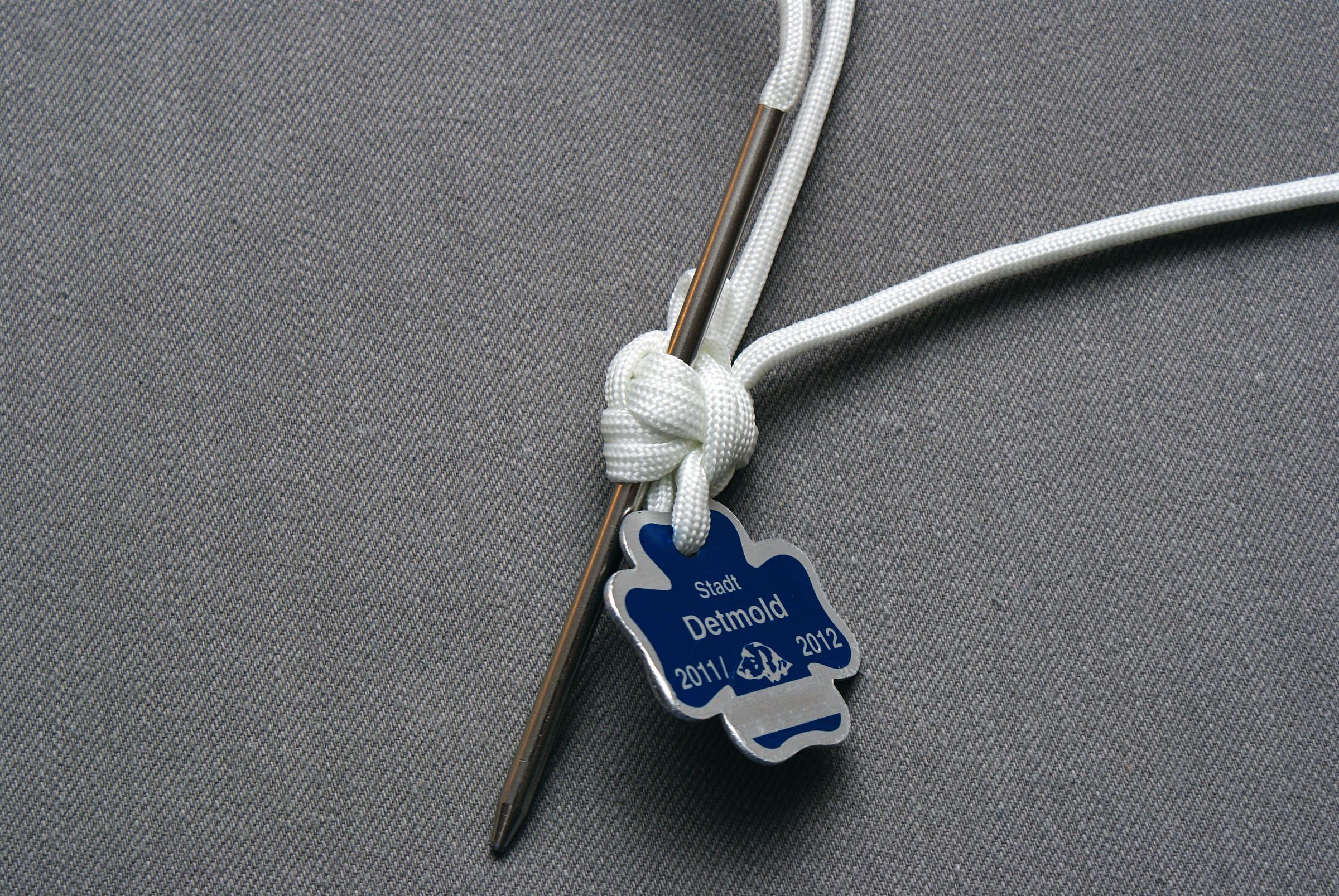 Paracord Dog Tag Holder : 7 Steps (with Pictures) - Instructables