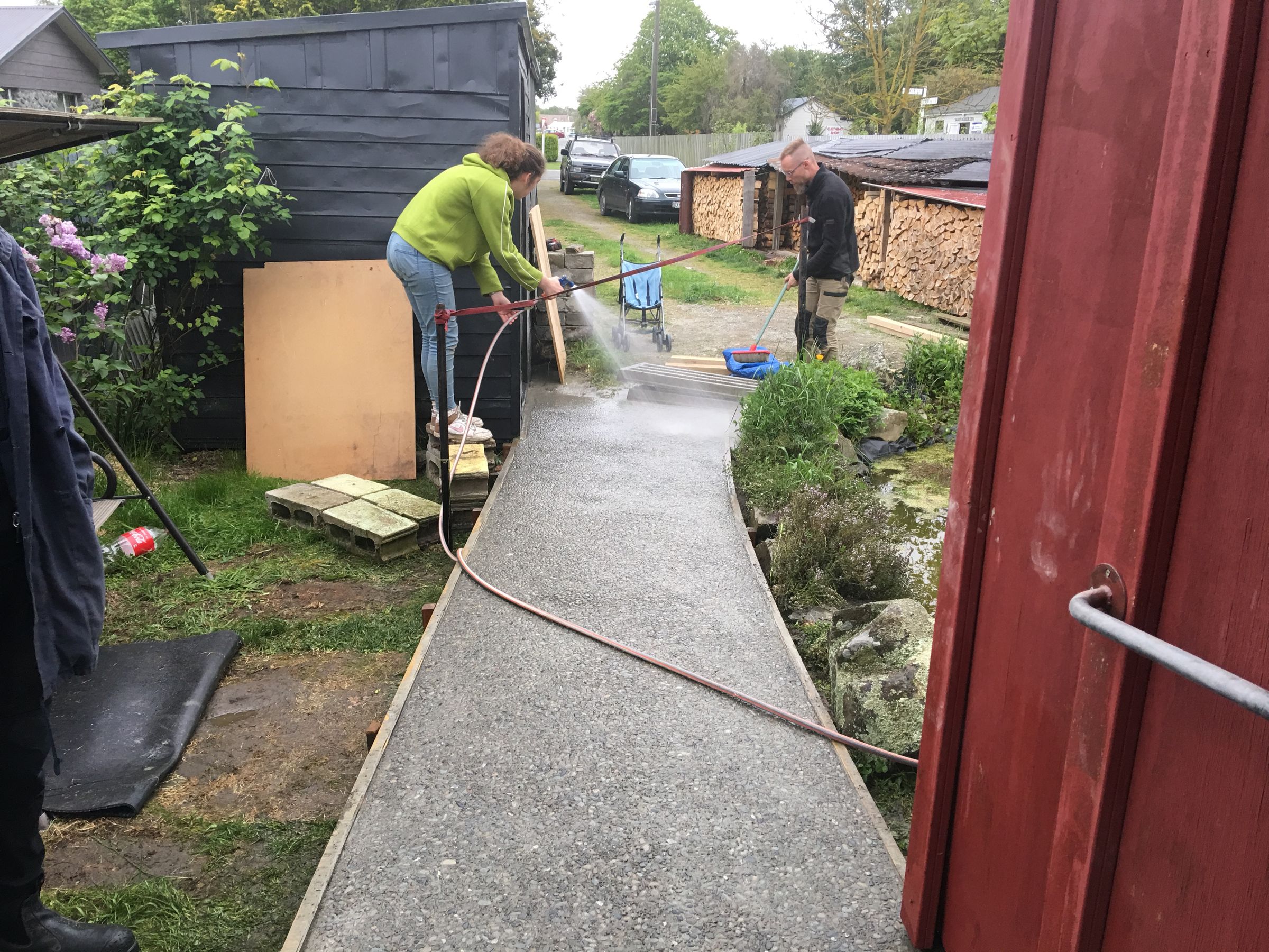 Making an Exposed Aggregate Concrete Path : 8 Steps (with Pictures ...