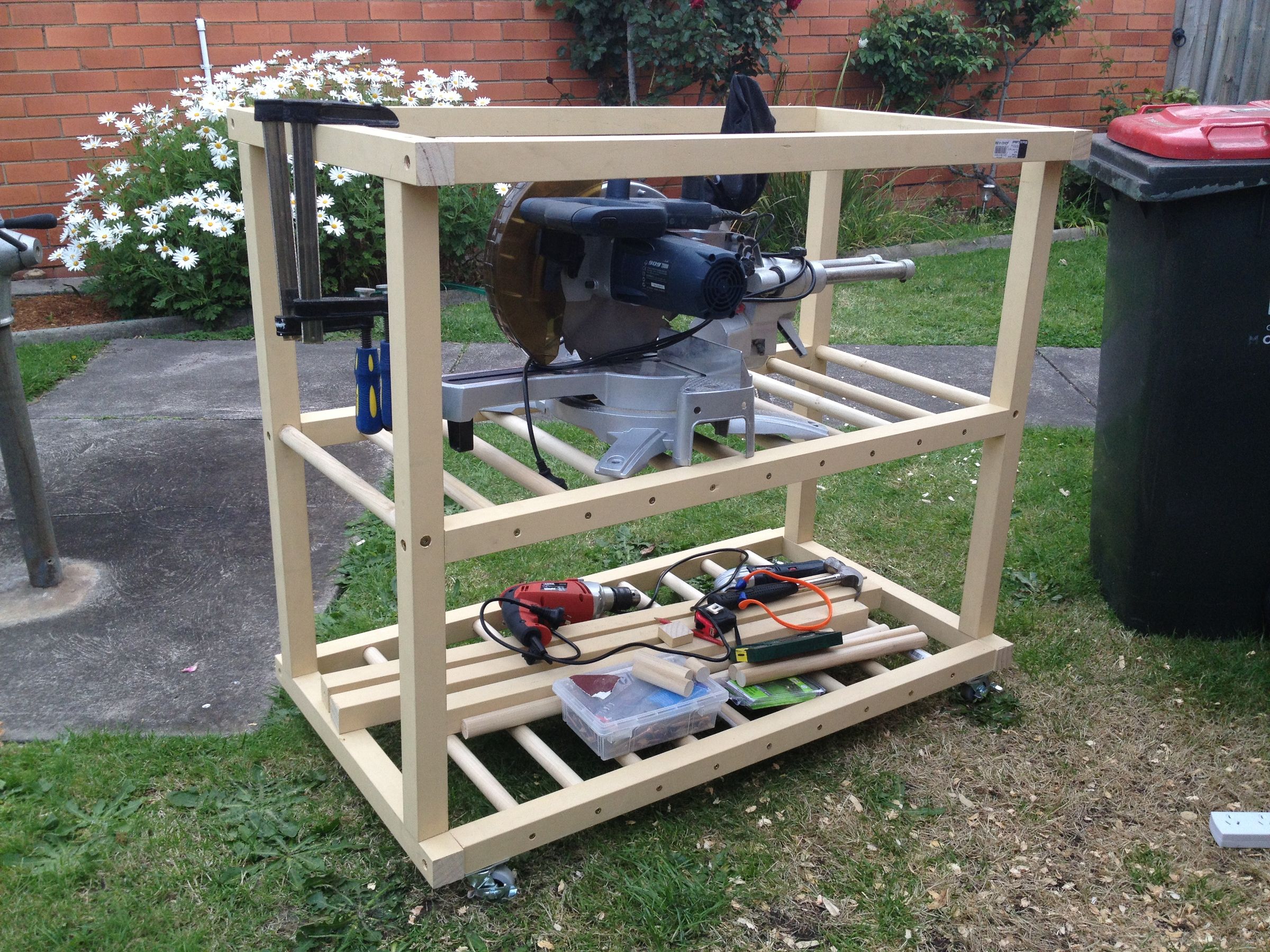 Portable Work Benches : 4 Steps (with Pictures) - Instructables