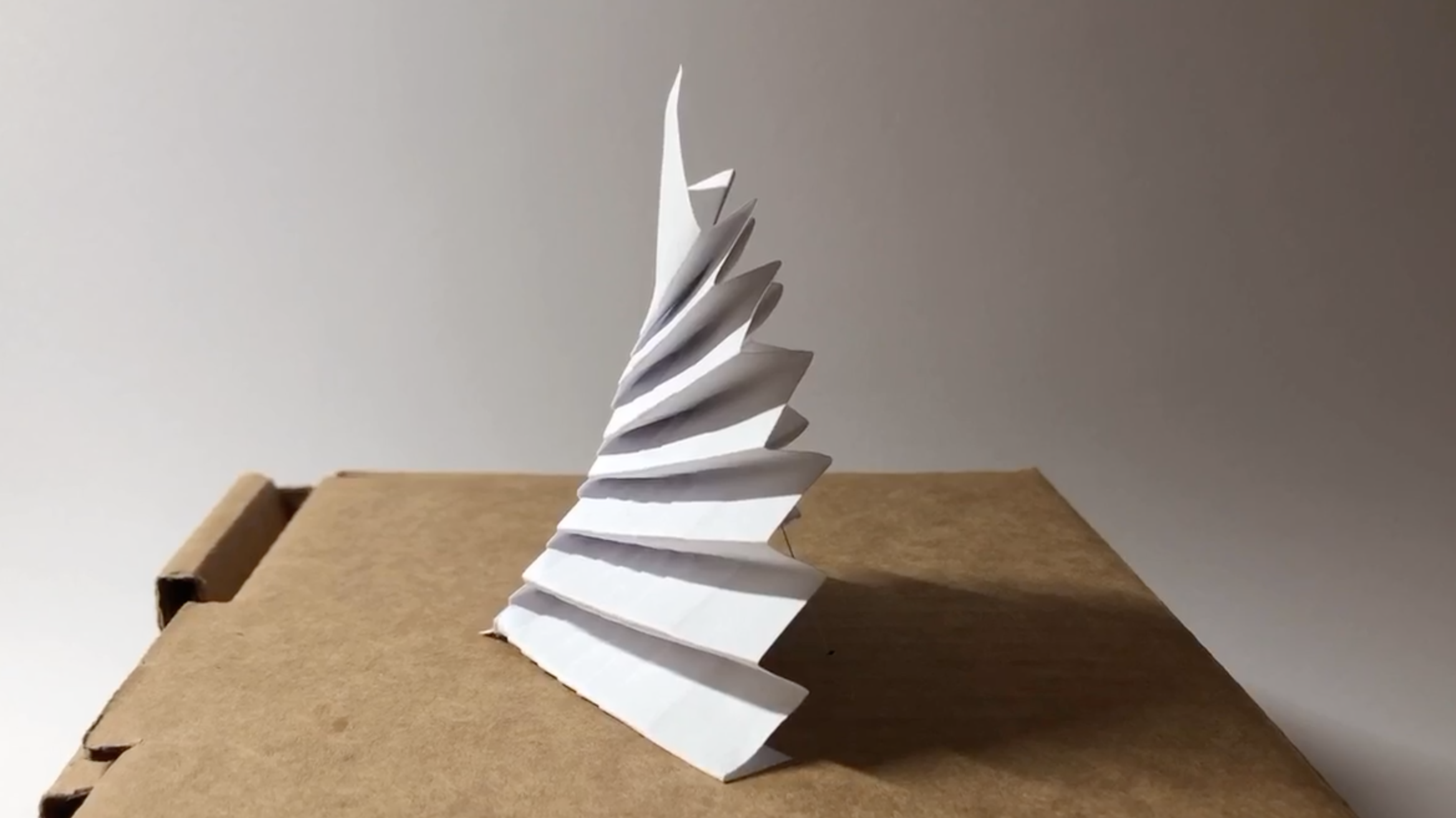 Kinetic Origami : 4 Steps (with Pictures) - Instructables