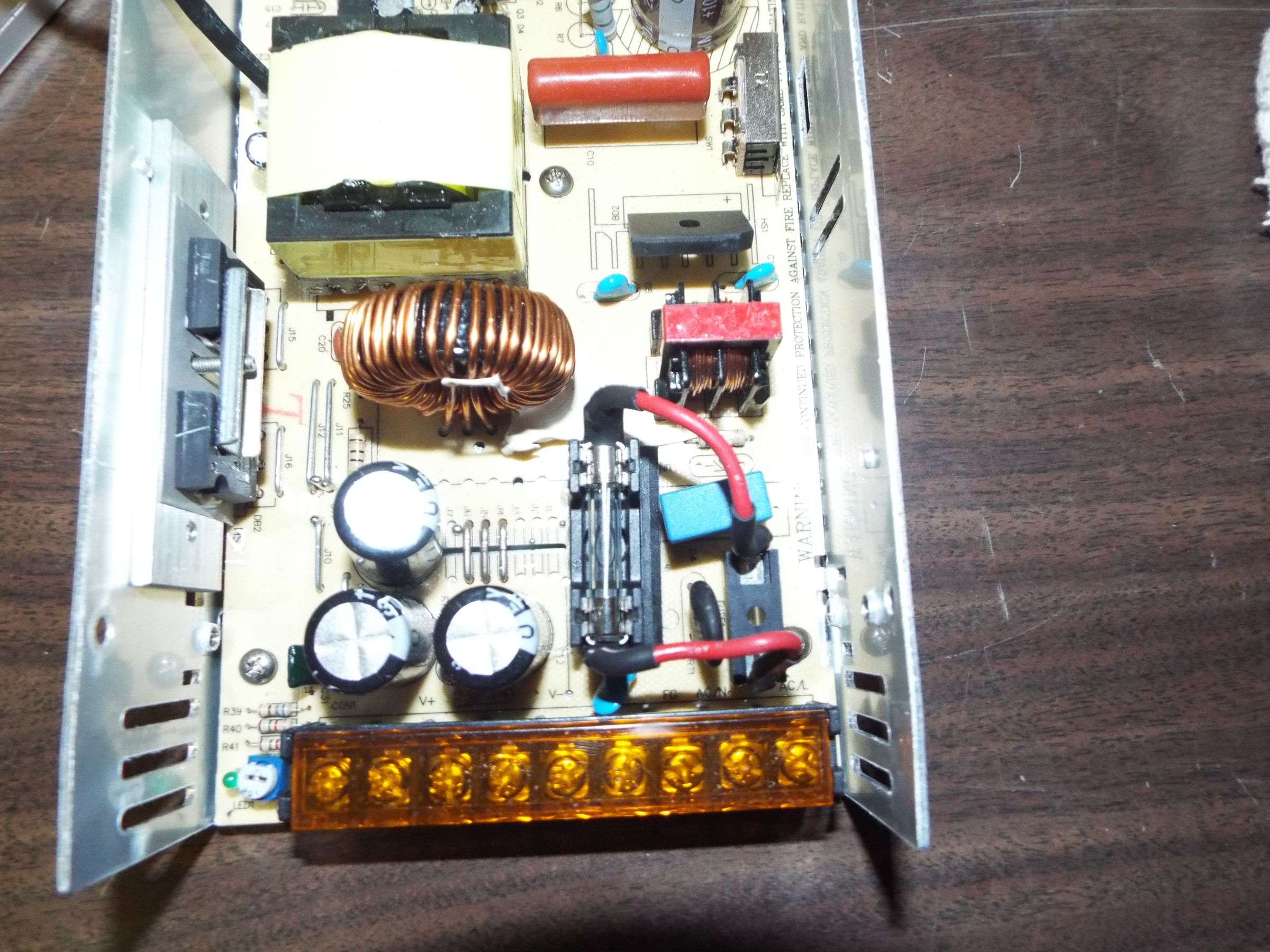 Replaceing a Soldered in Fuse. : 7 Steps (with Pictures) - Instructables