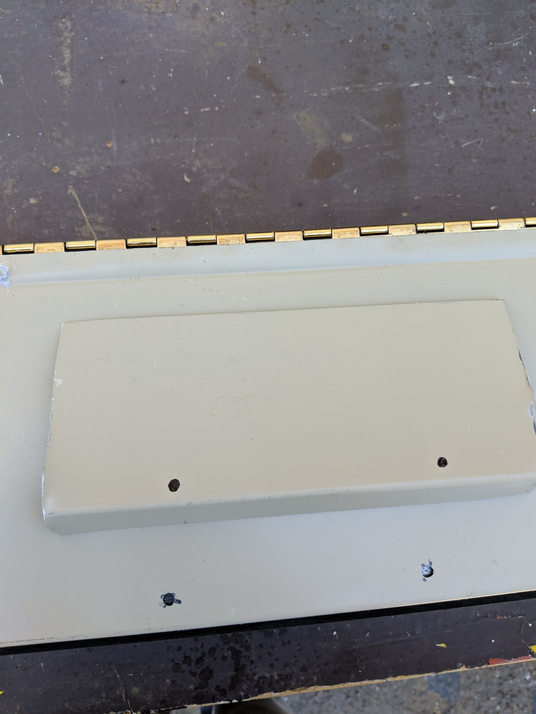 Automatic Chicken Feeder With Upcycled Gutter & Metal Pieces : 14 Steps ...