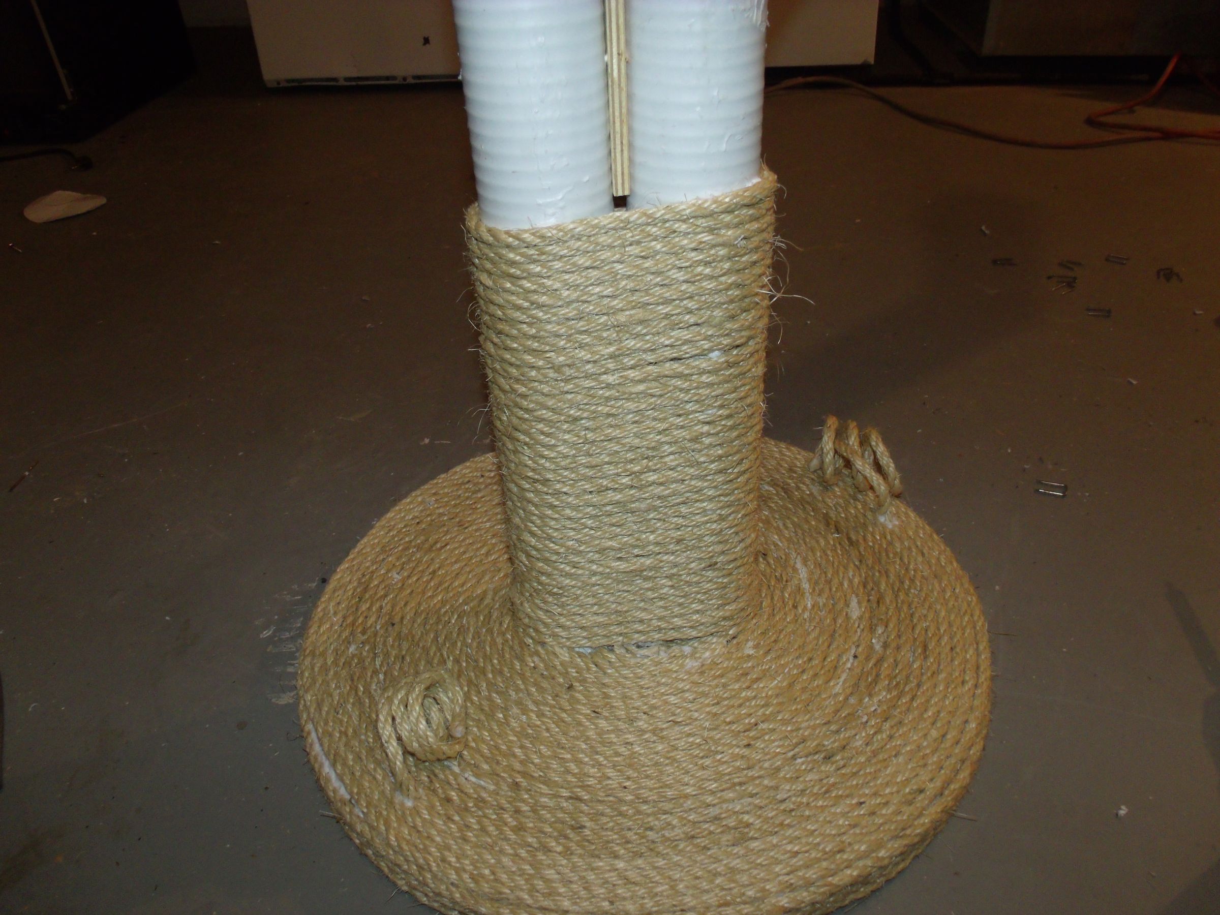 Two Platform Sisal Rope Cat Tree : 12 Steps (with Pictures) - Instructables
