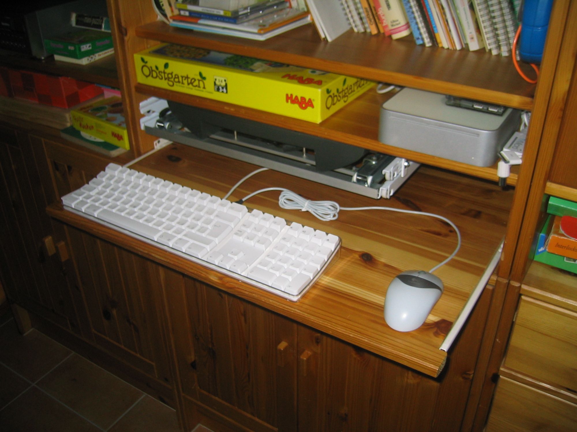 Save Space and Combat the Mess : 5 Steps (with Pictures) - Instructables