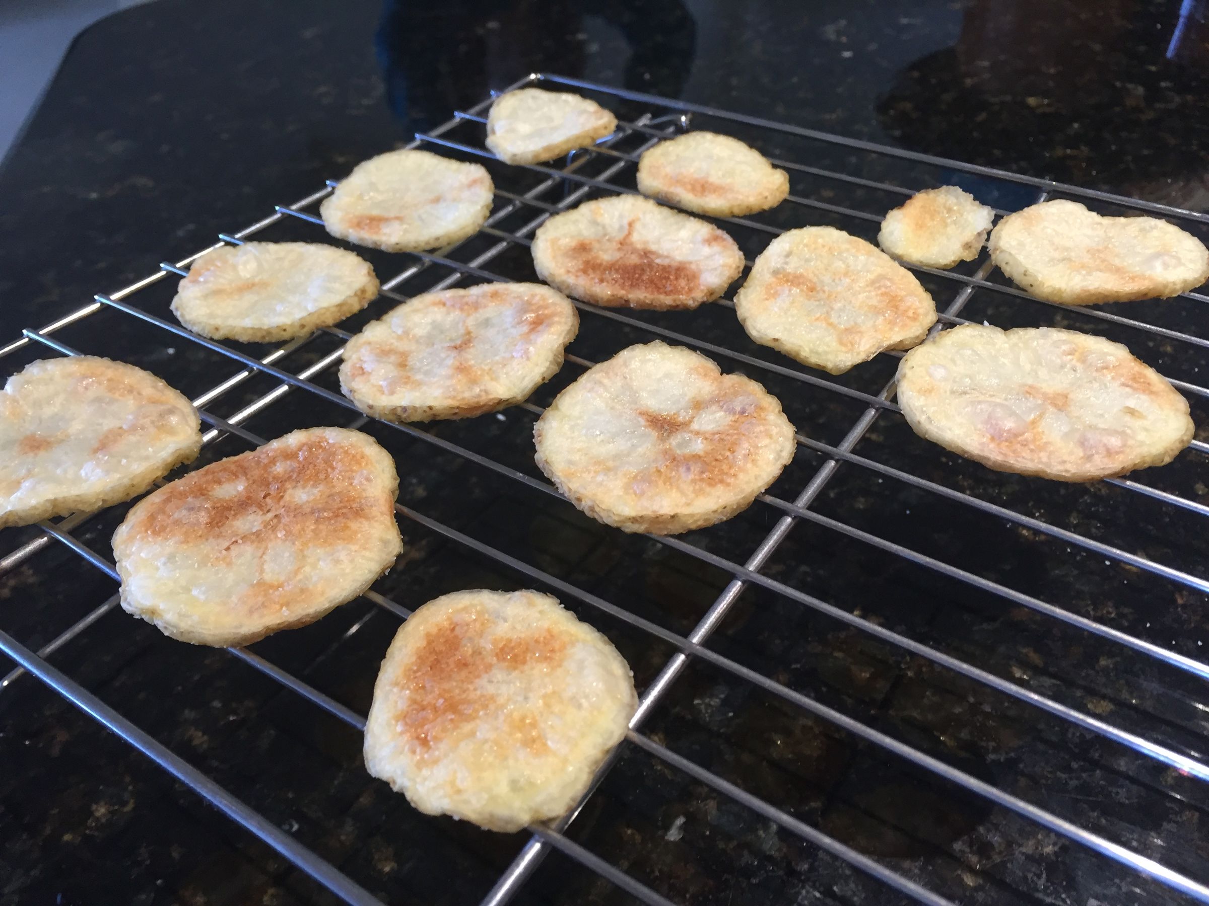 Microwave Potato Chips (Crisps) : 8 Steps (with Pictures) - Instructables