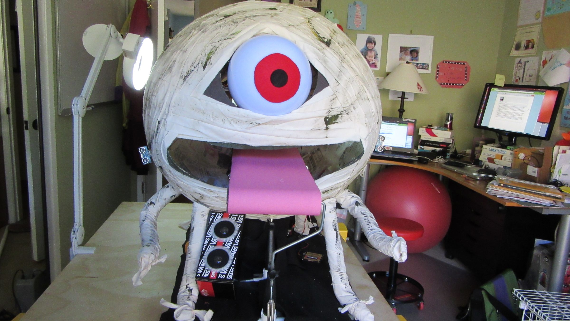 Candy Delivery Monster : 8 Steps (with Pictures) - Instructables