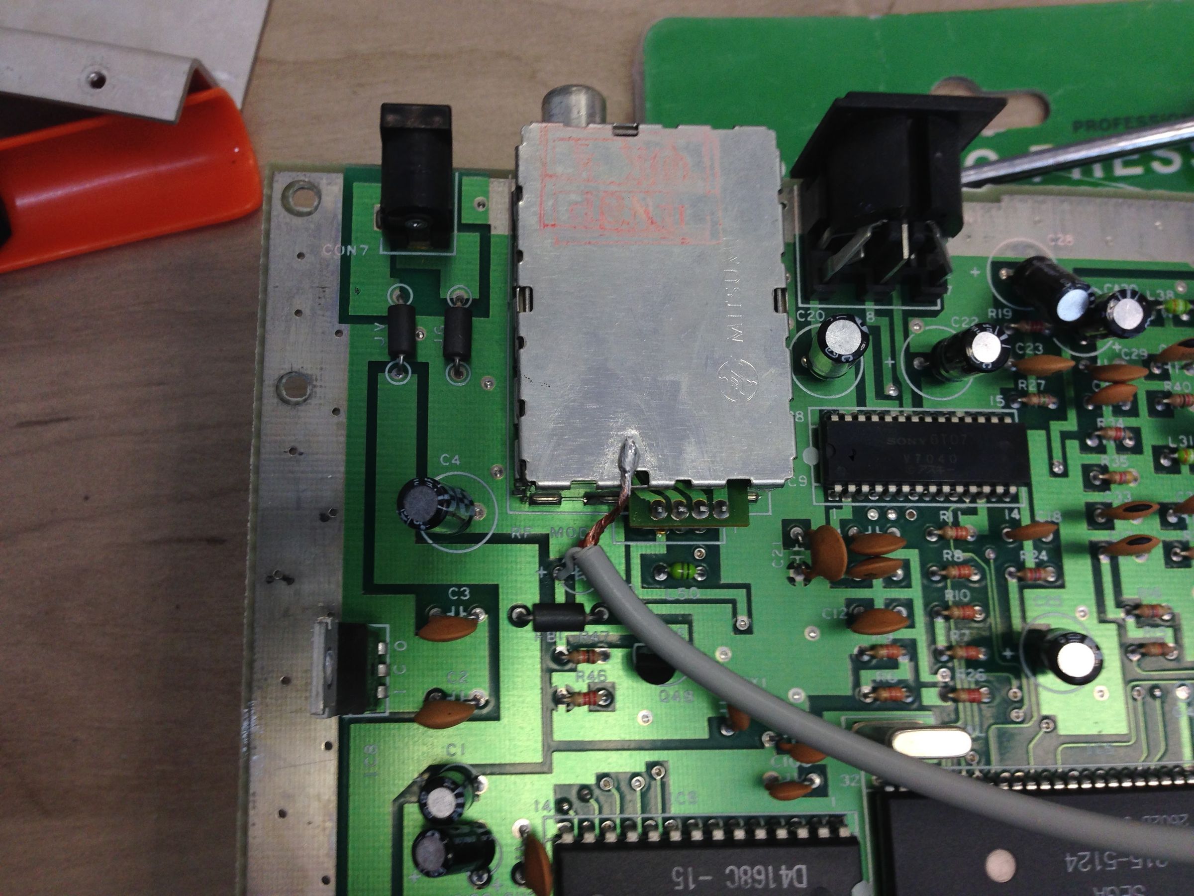 Sega Master System FM Modification : 9 Steps (with Pictures ...