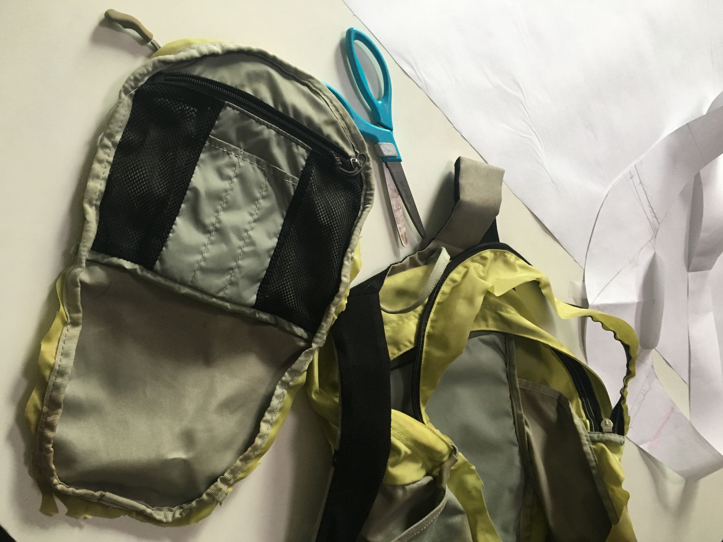 Minimalist Micro Sling Backpack : 5 Steps (with Pictures) - Instructables