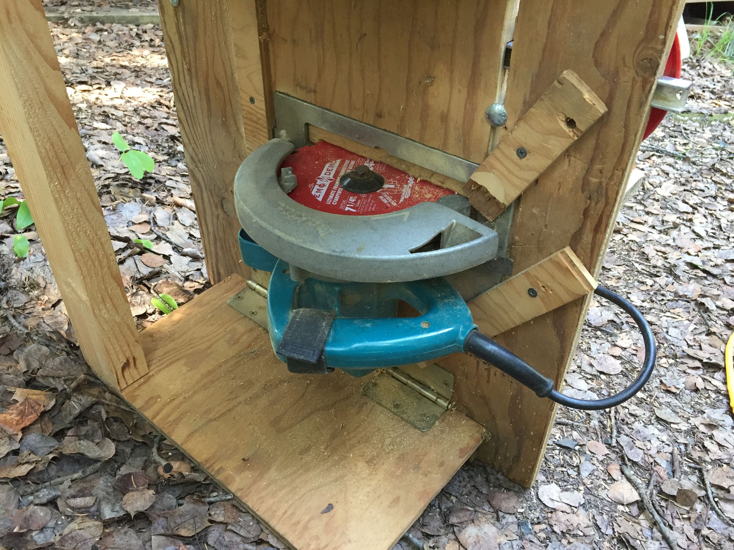 DIY - FREE Table Saw From Circular Saw : 5 Steps - Instructables