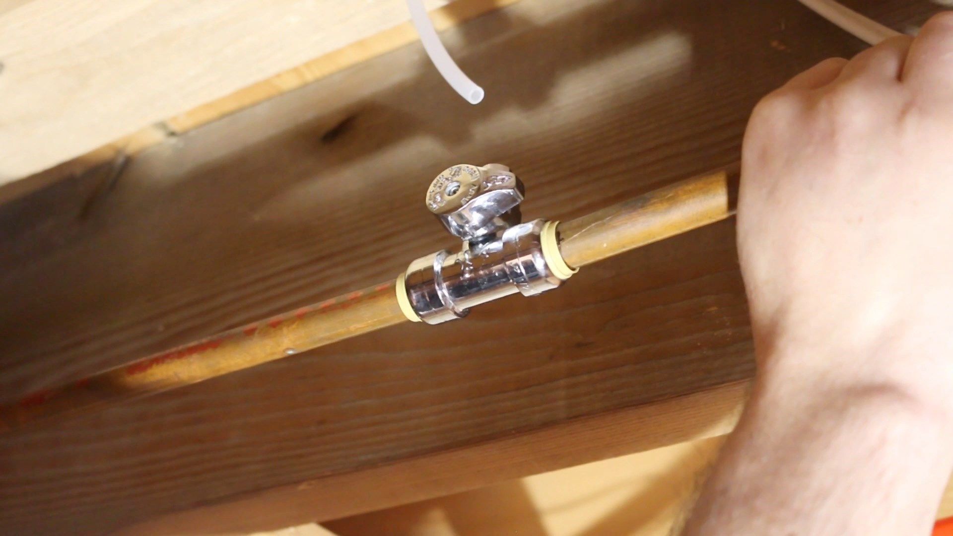 How to Connect a Water Line to Your Refrigerator : 7 Steps (with ...