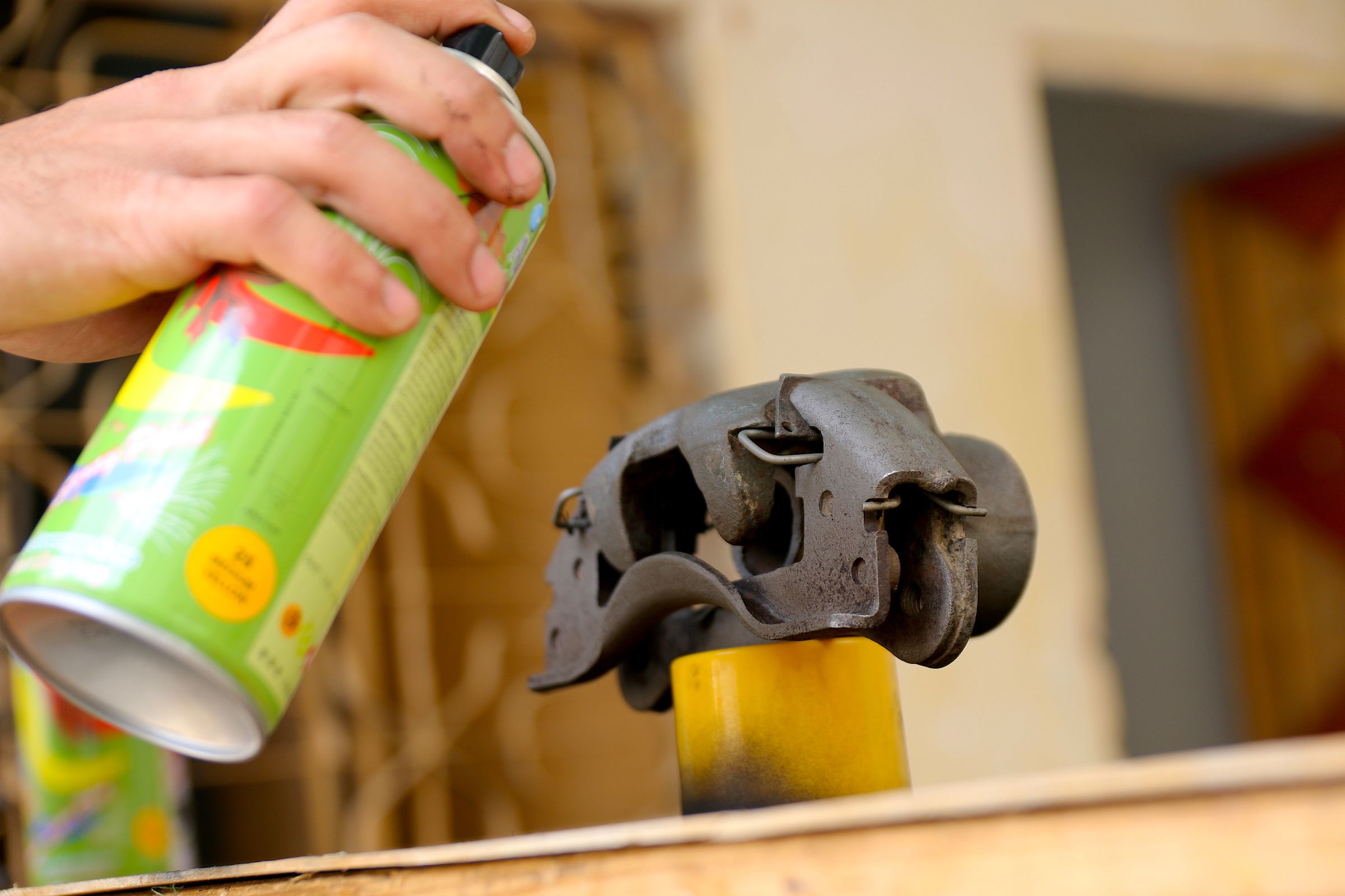 DIY Shock Absorber Stool : 9 Steps (with Pictures) - Instructables