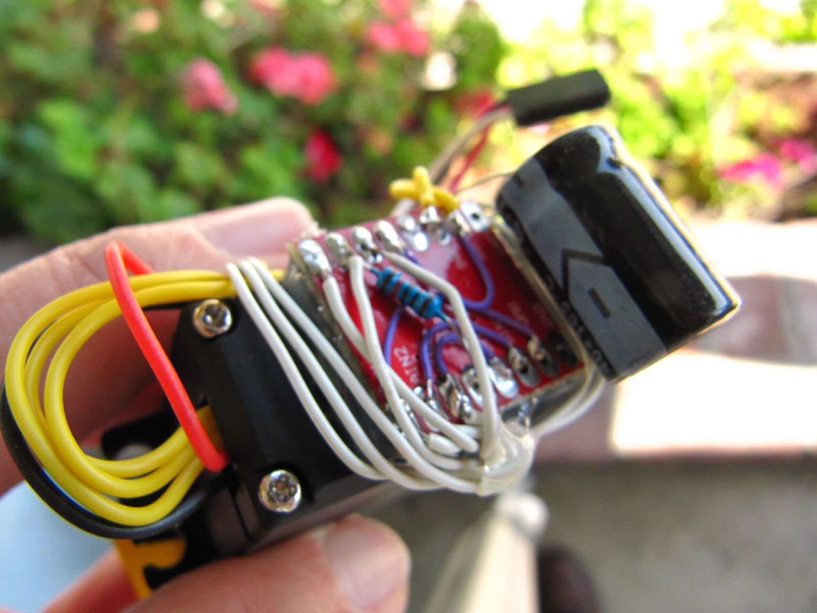 359 Degree Servo Modification : 3 Steps (with Pictures) - Instructables