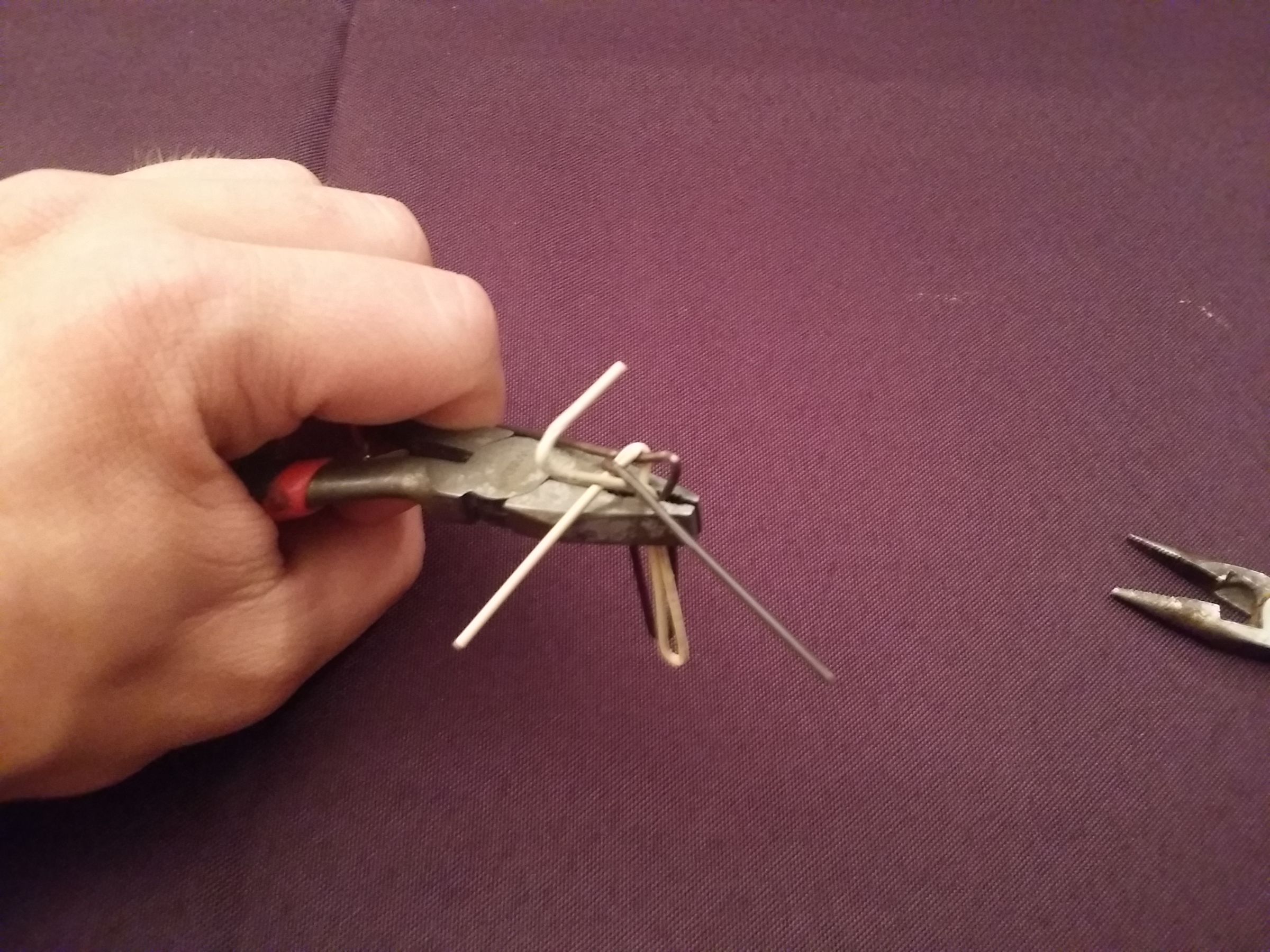 Paperclip Grappling Hook : 6 Steps (with Pictures) - Instructables
