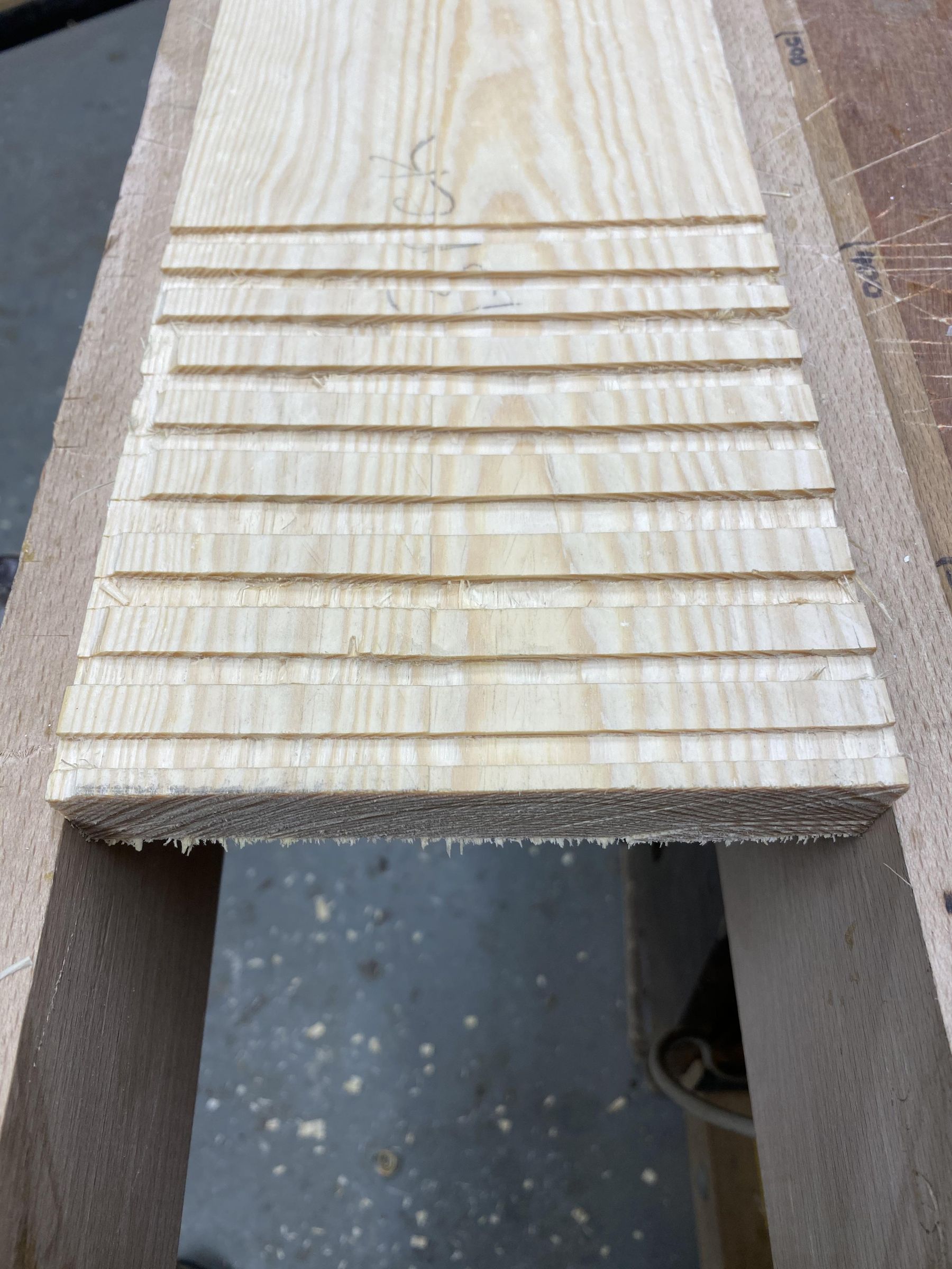 Single Plank Bat Box : 8 Steps (with Pictures) - Instructables