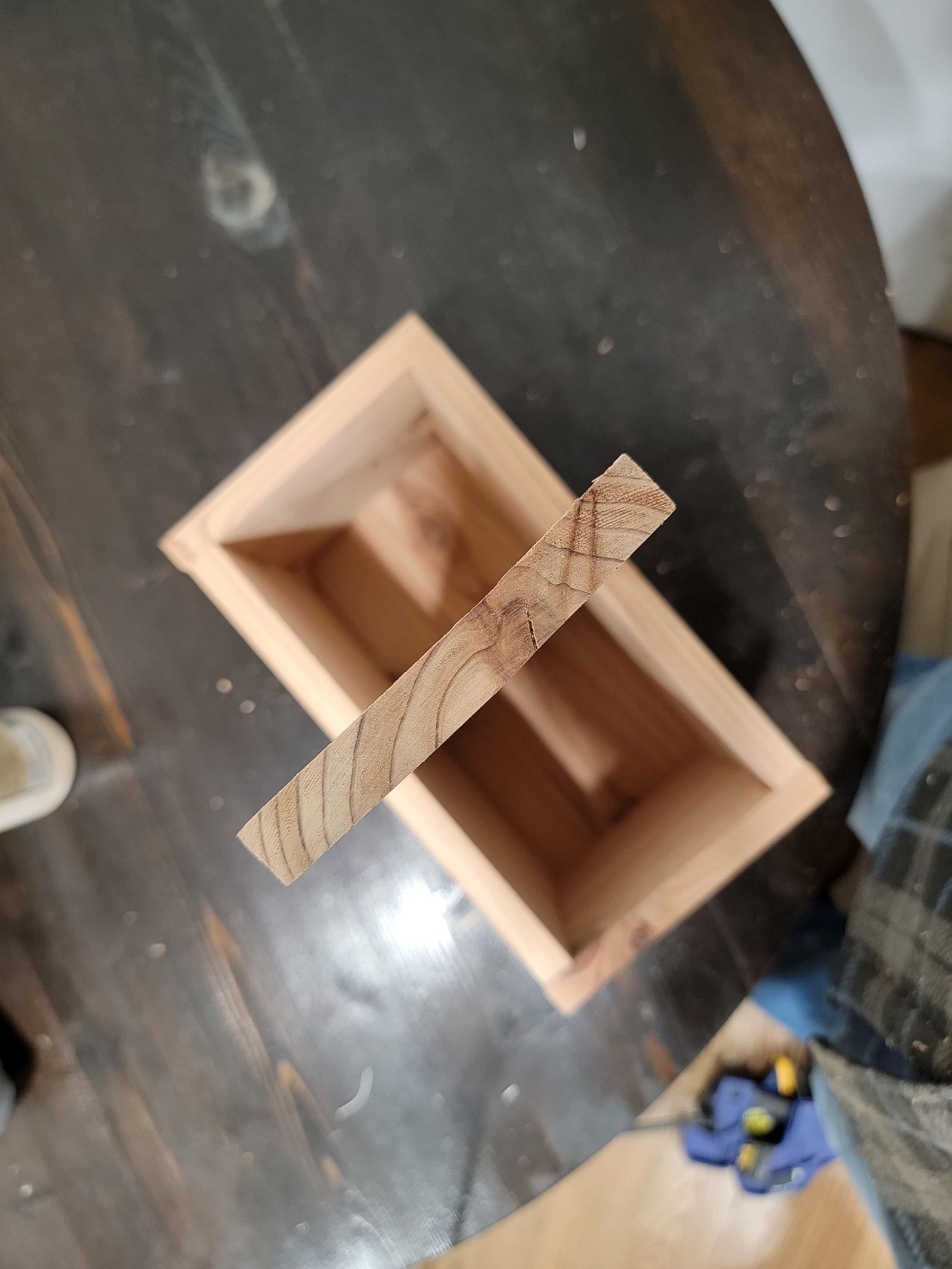 Two Cup Caddy From One Board : 4 Steps (with Pictures) - Instructables