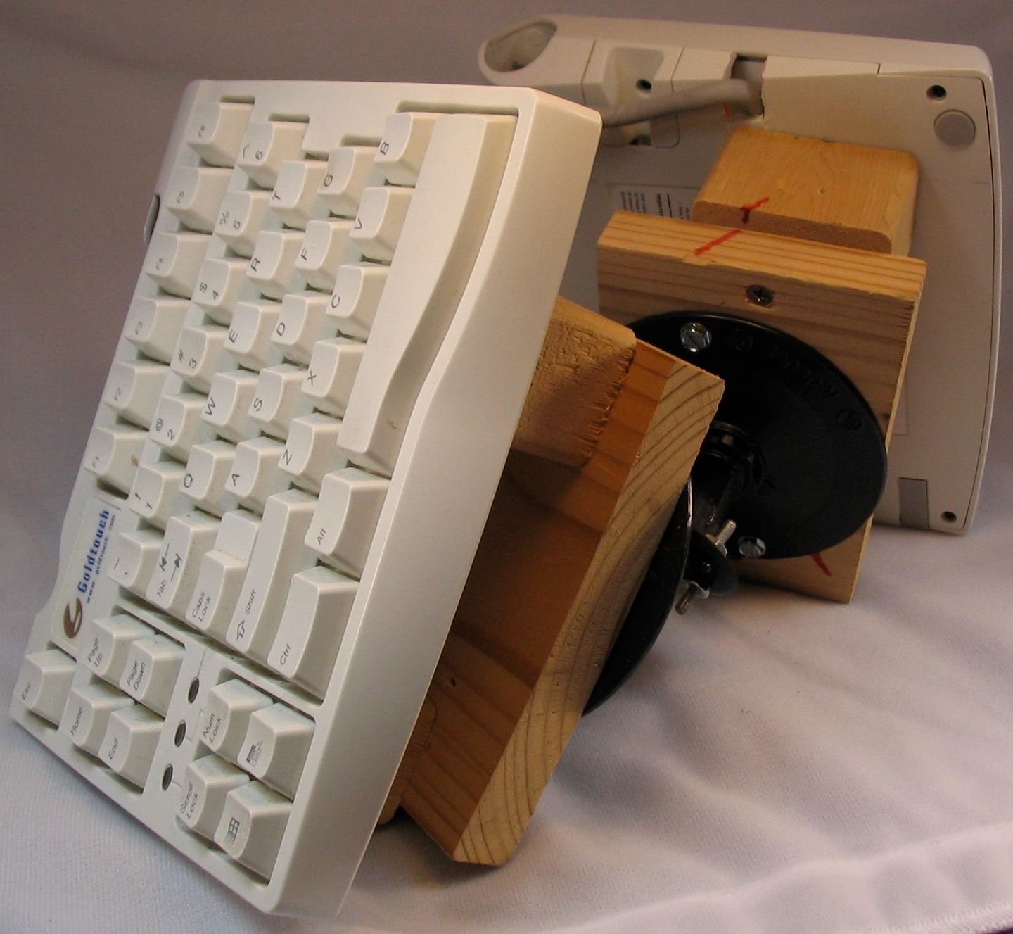How to Make a Vertical, Ergonomic (tie-fighter) Keyboard : 7 Steps ...