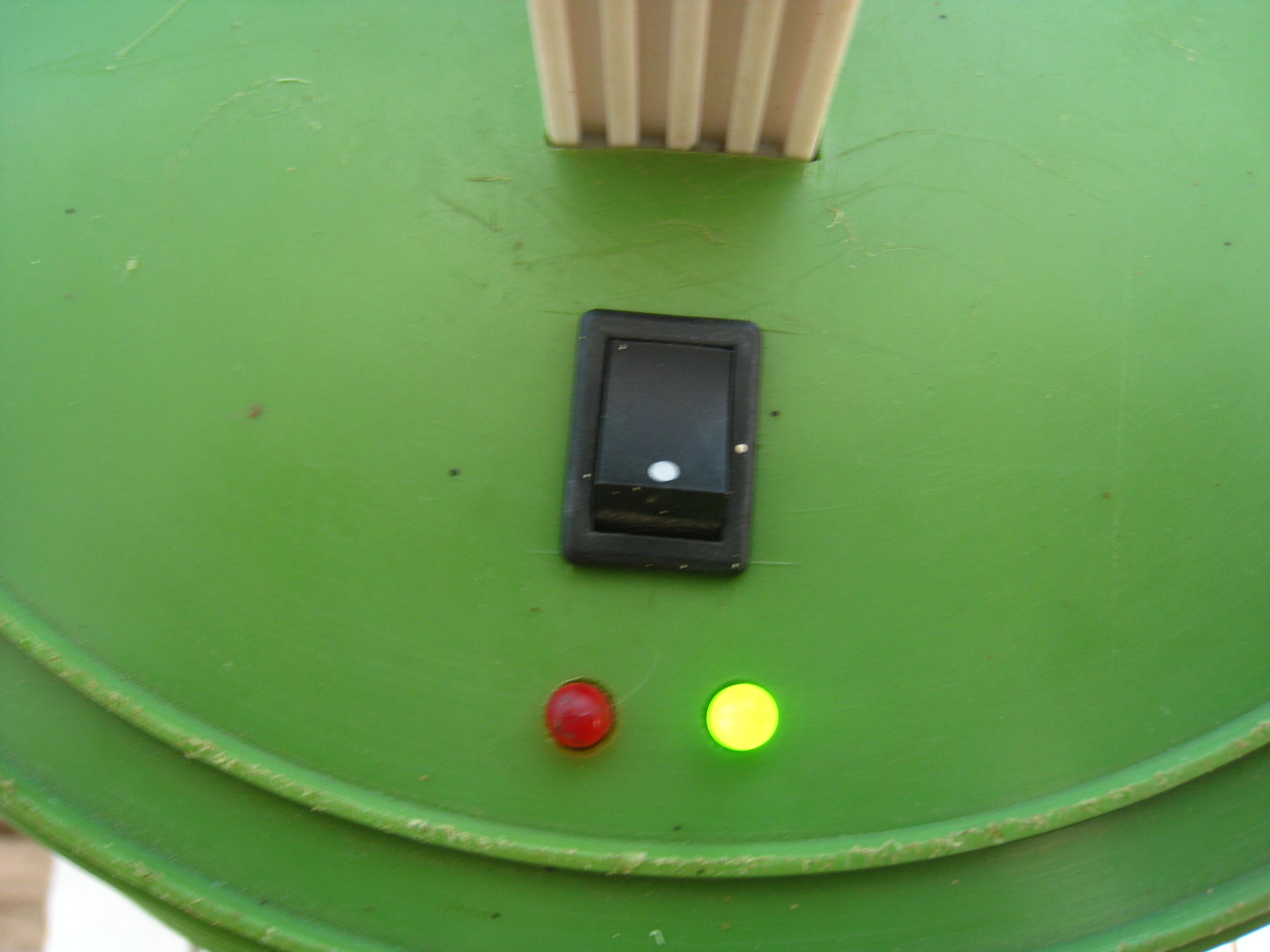 How to Build a Portable Bug Zapper : 9 Steps (with Pictures ...