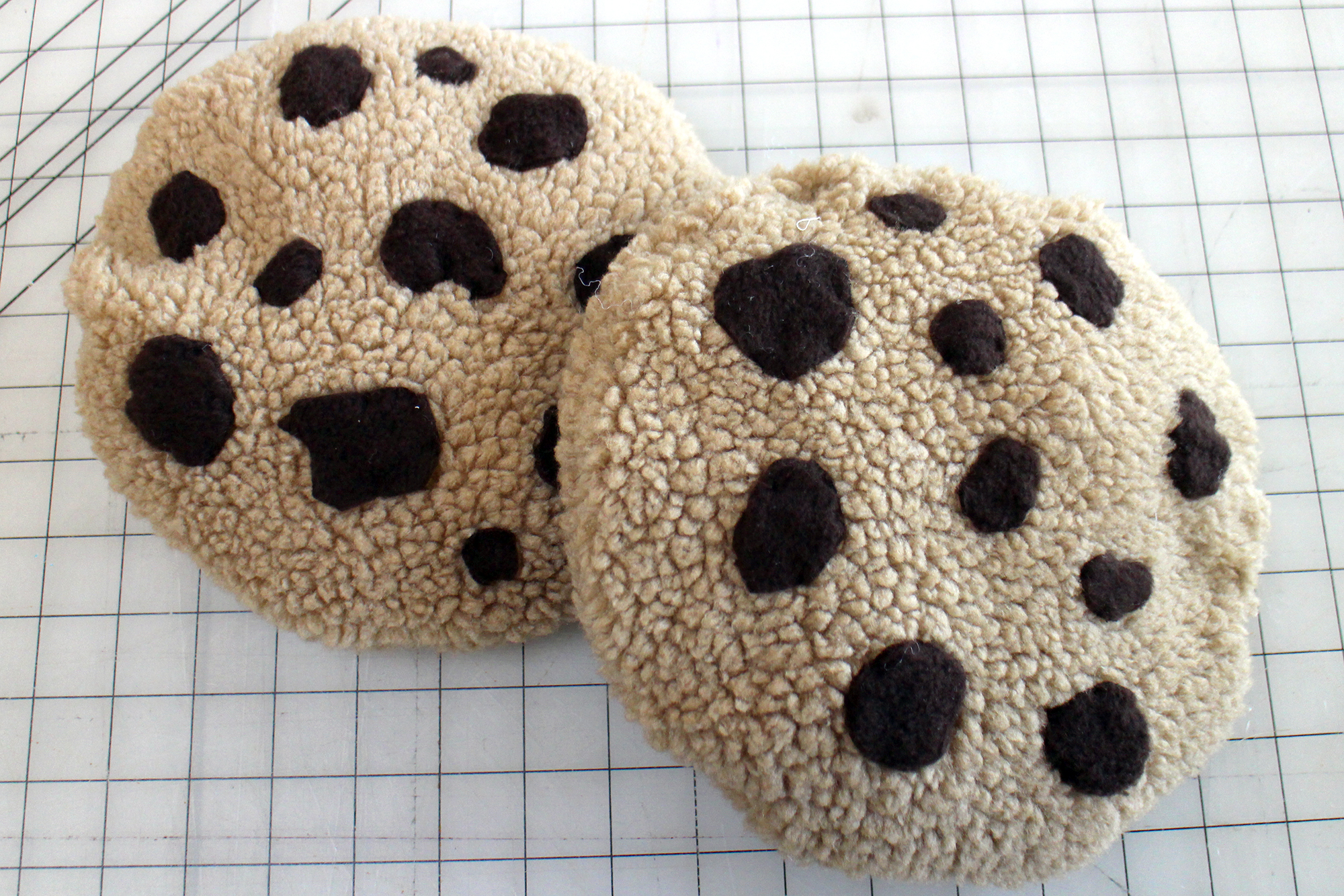 Cookie Monster Rug : 21 Steps (with Pictures) - Instructables