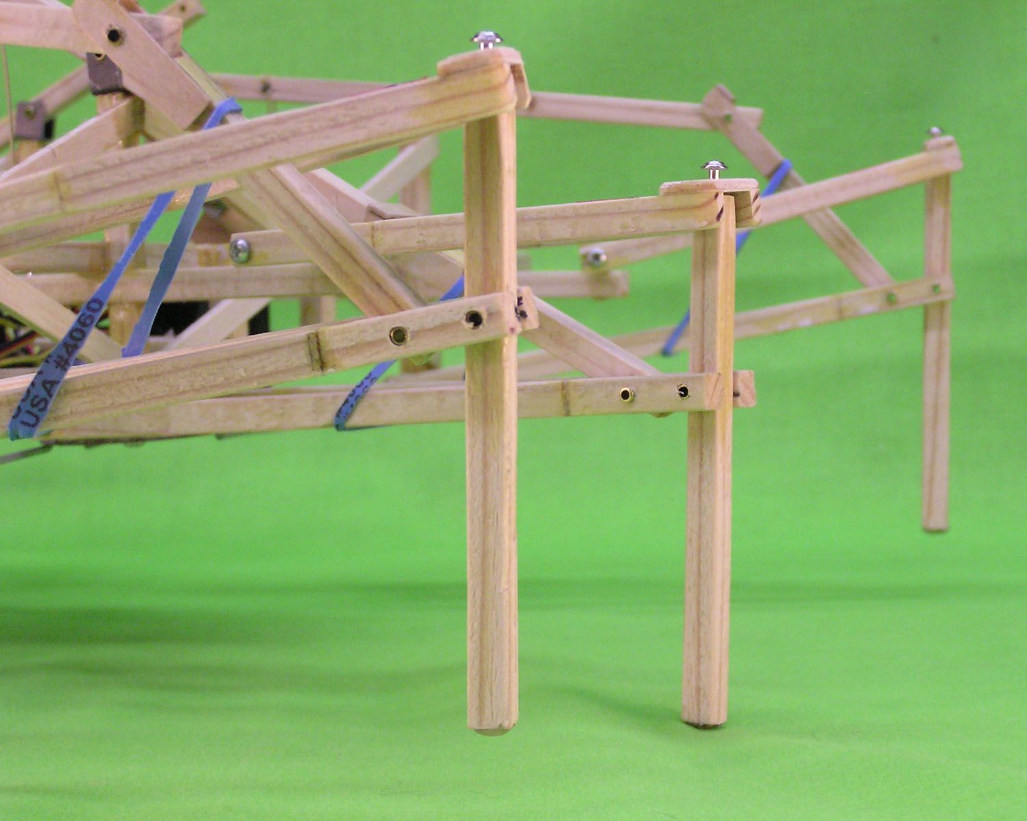 Make a Real (cheap) Hexapod ! : 7 Steps (with Pictures) - Instructables