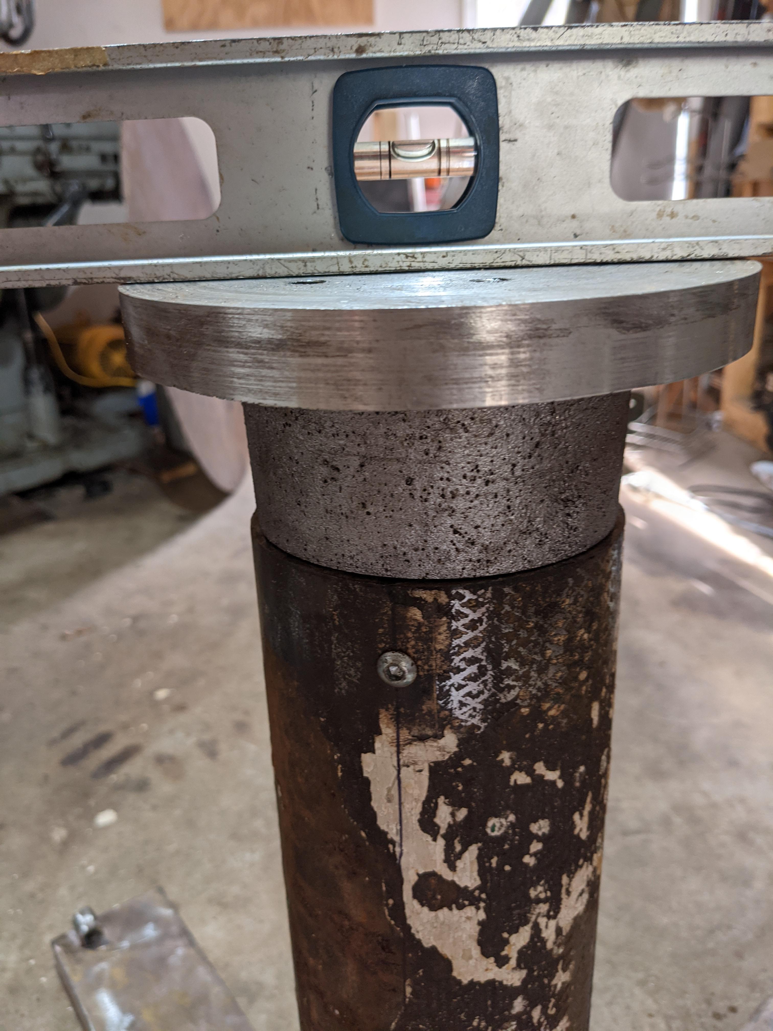 Giant Saw Blade Table! : 12 Steps (with Pictures) - Instructables