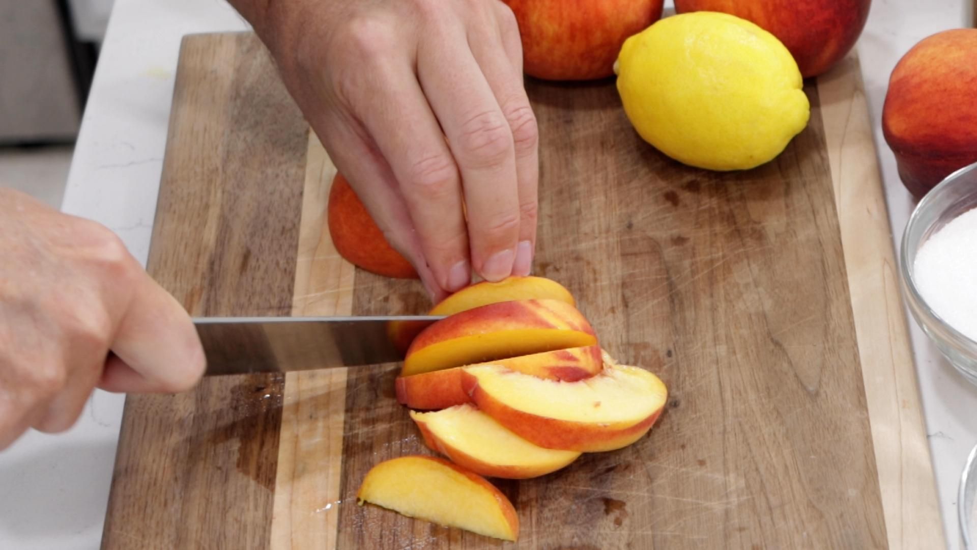 Homemade Peach Cobbler : 6 Steps (with Pictures) - Instructables