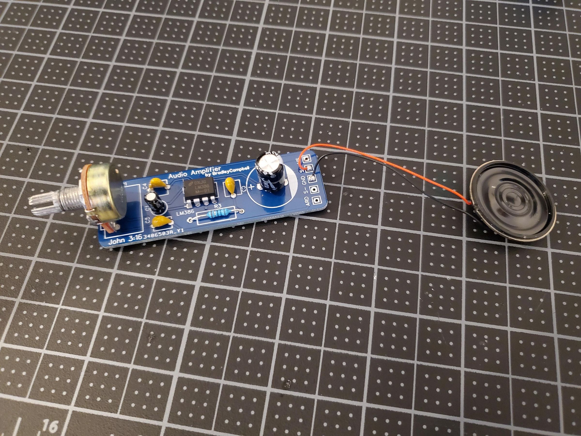 Audio Amplifier With the LM386! : 4 Steps (with Pictures) - Instructables