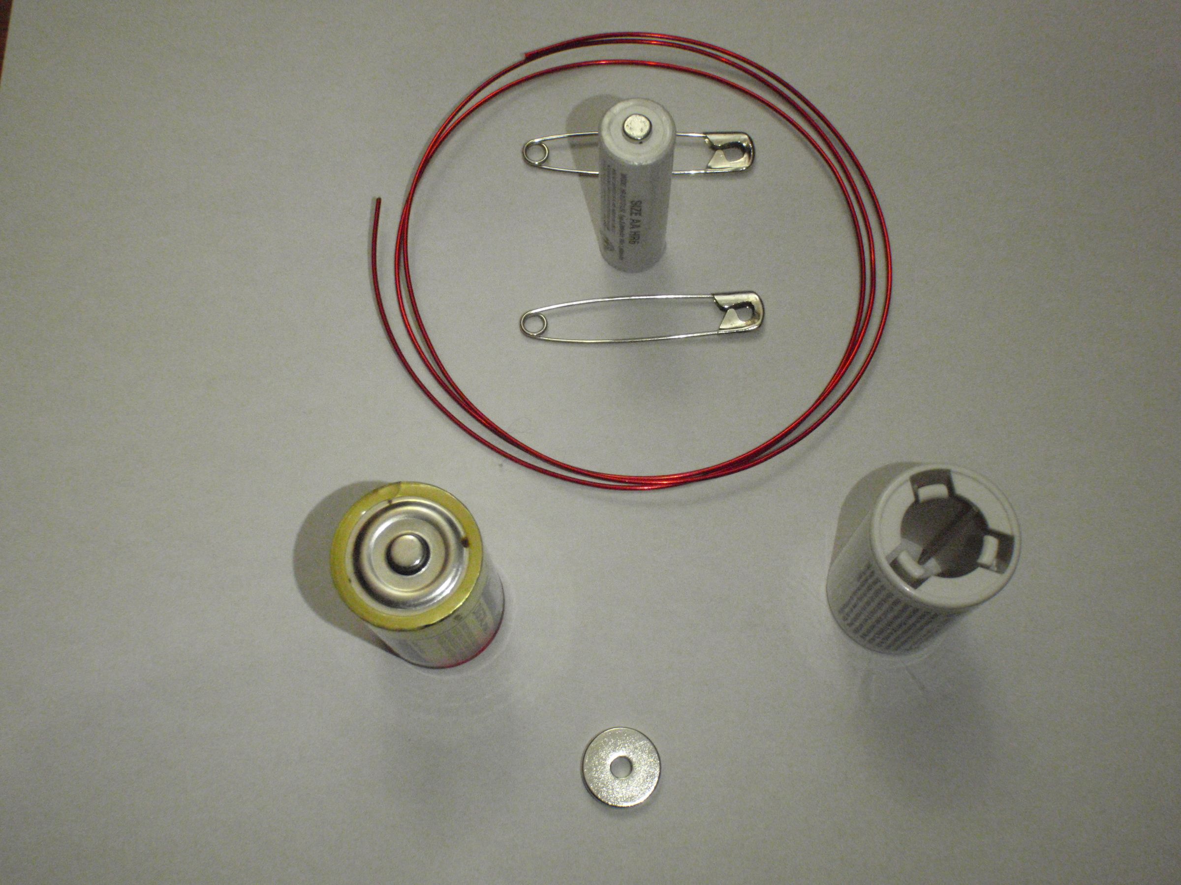 5 Minute DIY Motor : 5 Steps (with Pictures) - Instructables