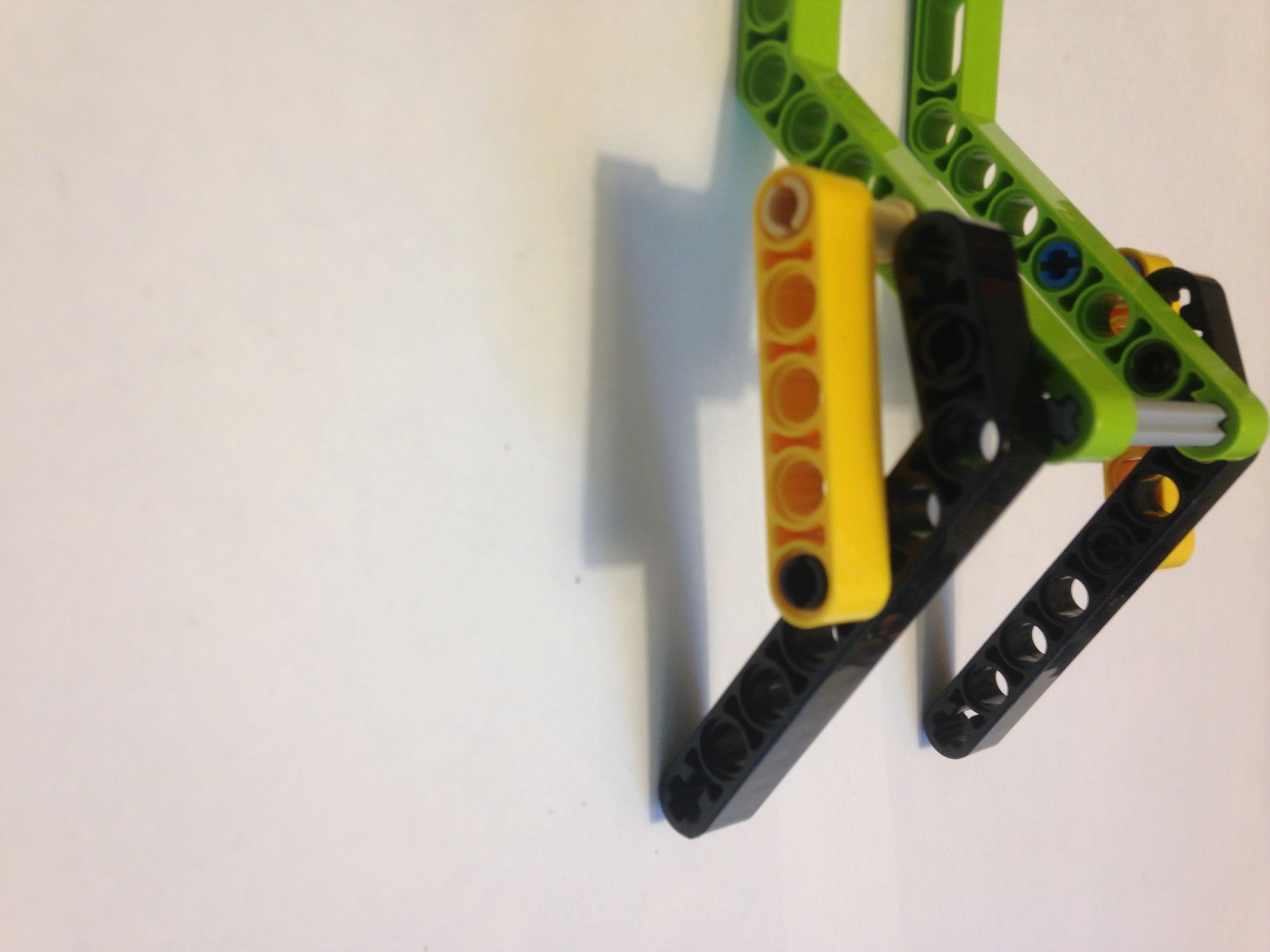 Simple Lego Smartphone Stand : 8 Steps - Instructables