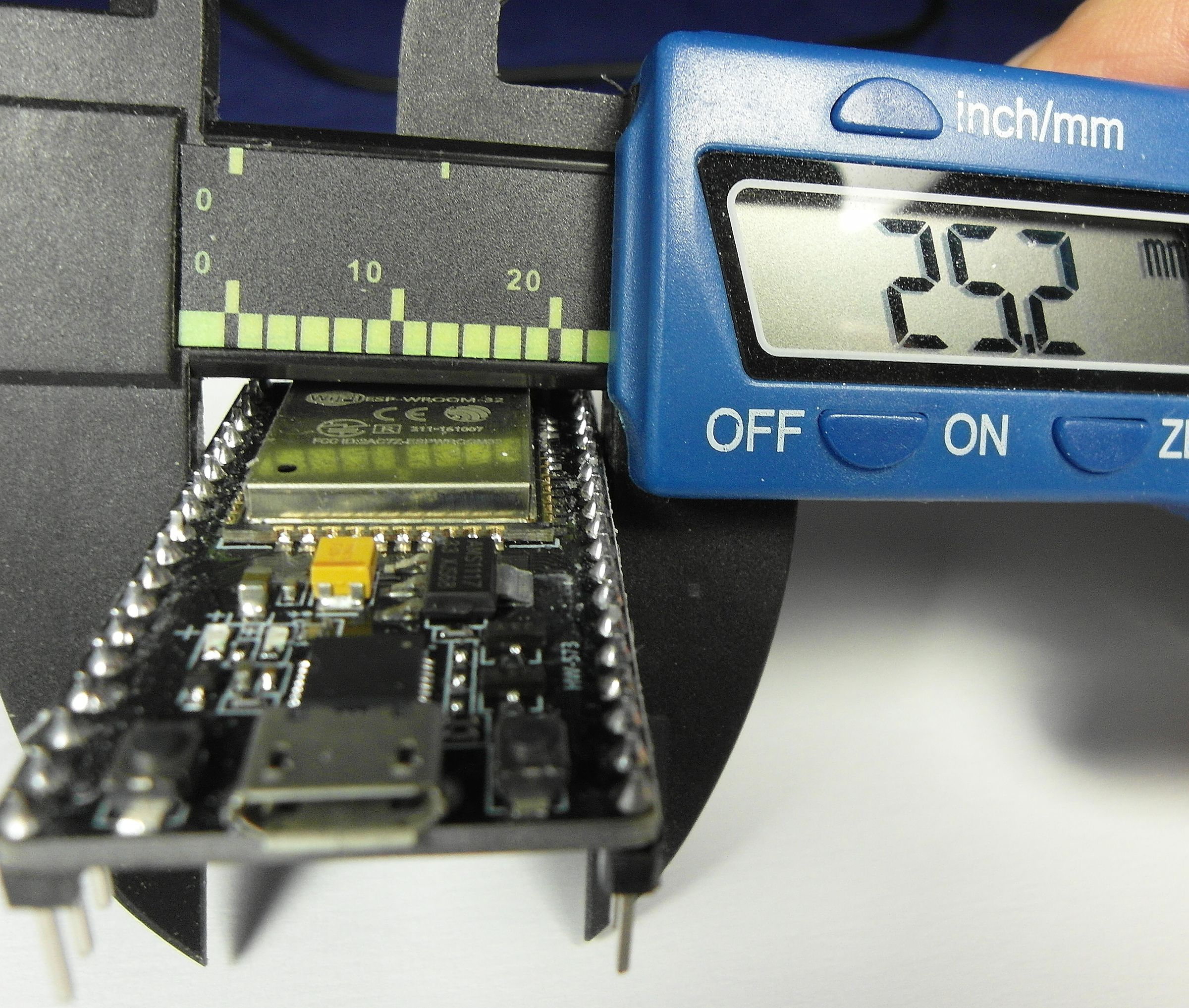 ESP32-Touch, Hall, I2C, PWM, ADC, & DAC : 7 Steps (with Pictures) - Instructables