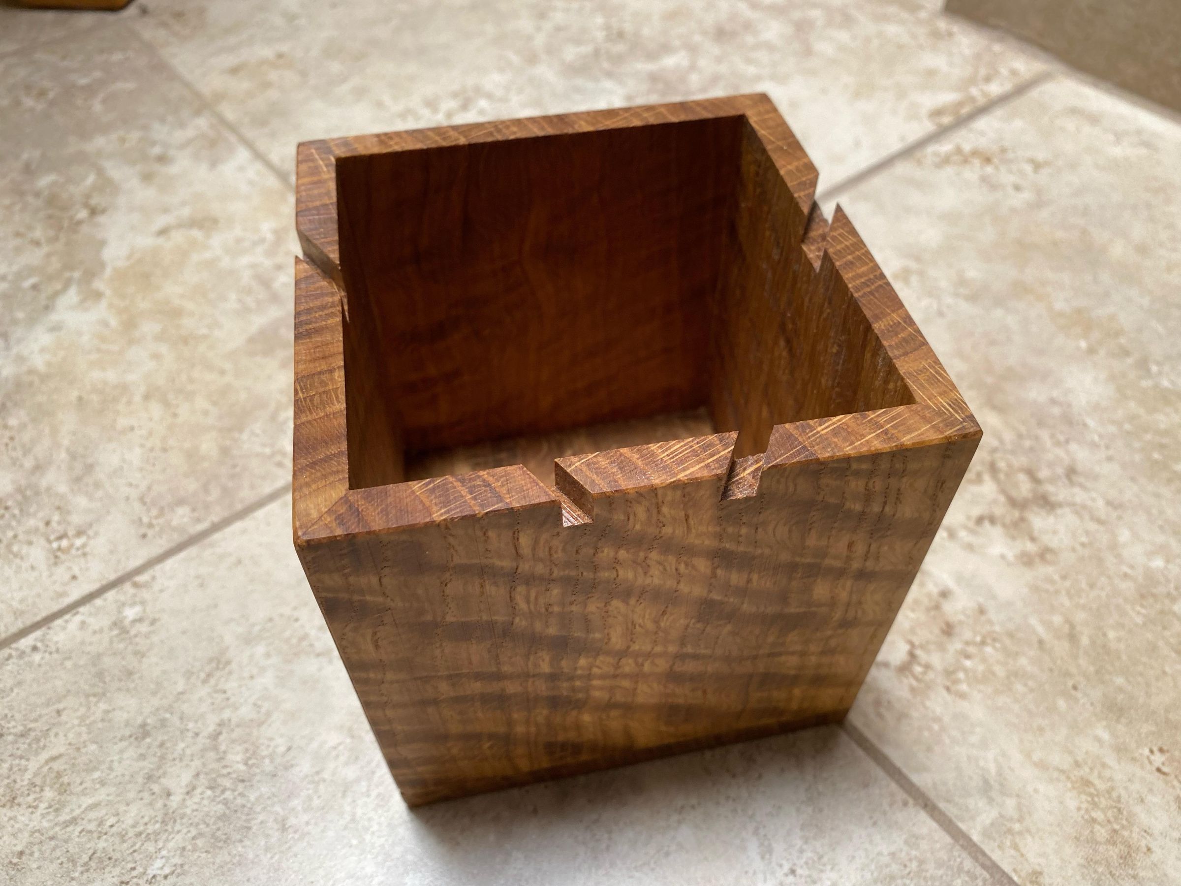 A Novel Way to Set a Box Lid : 7 Steps (with Pictures) - Instructables