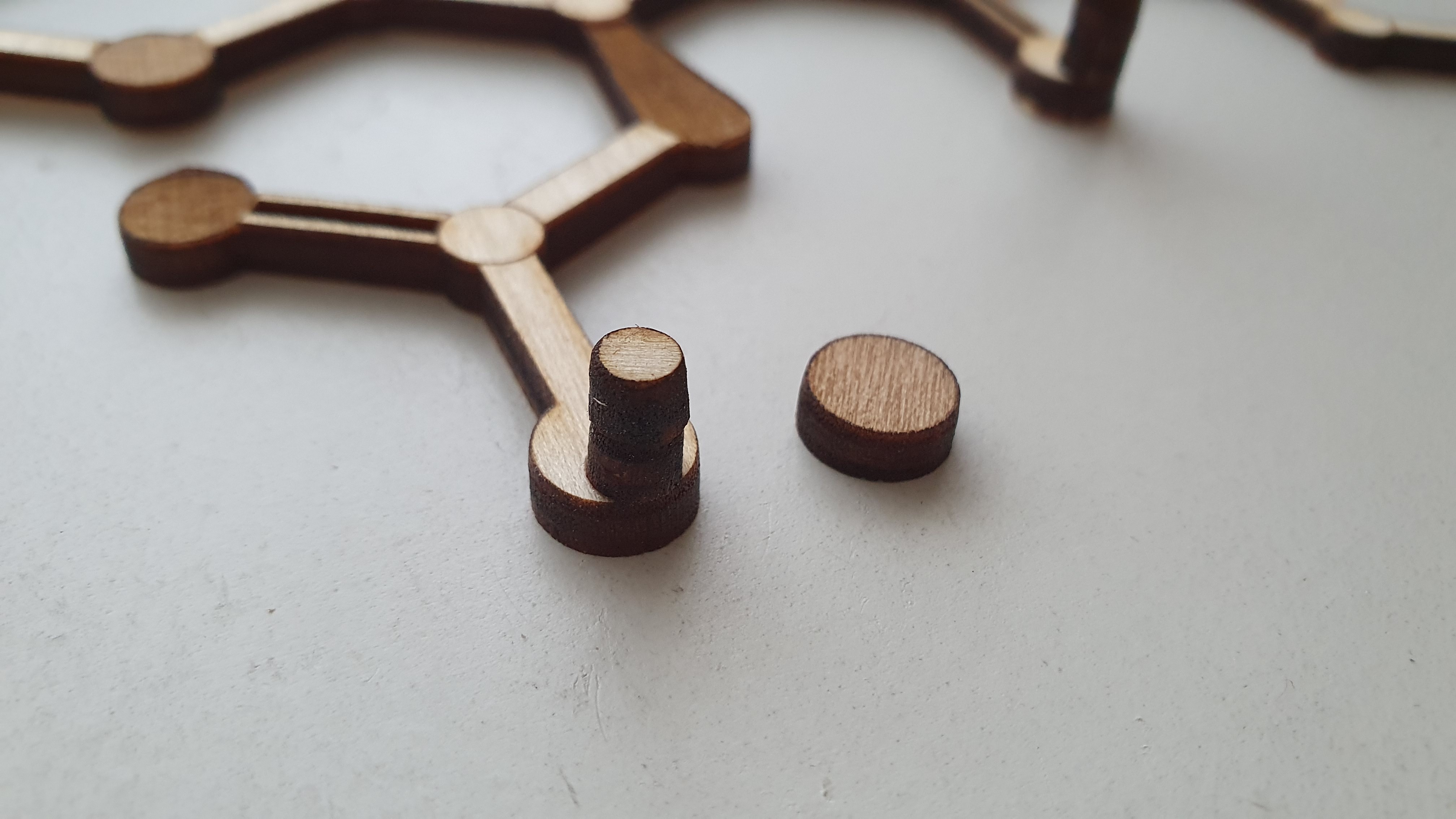 Design Your Own Molecule Key Holder : 4 Steps (with Pictures ...